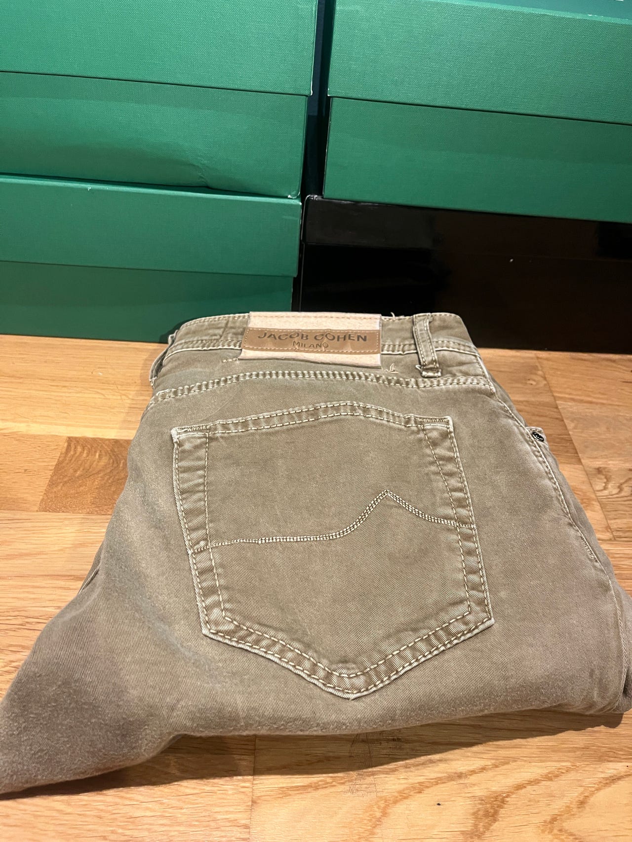 Jacob Cohën herre jeans W34 brun bomull | FINN-torget