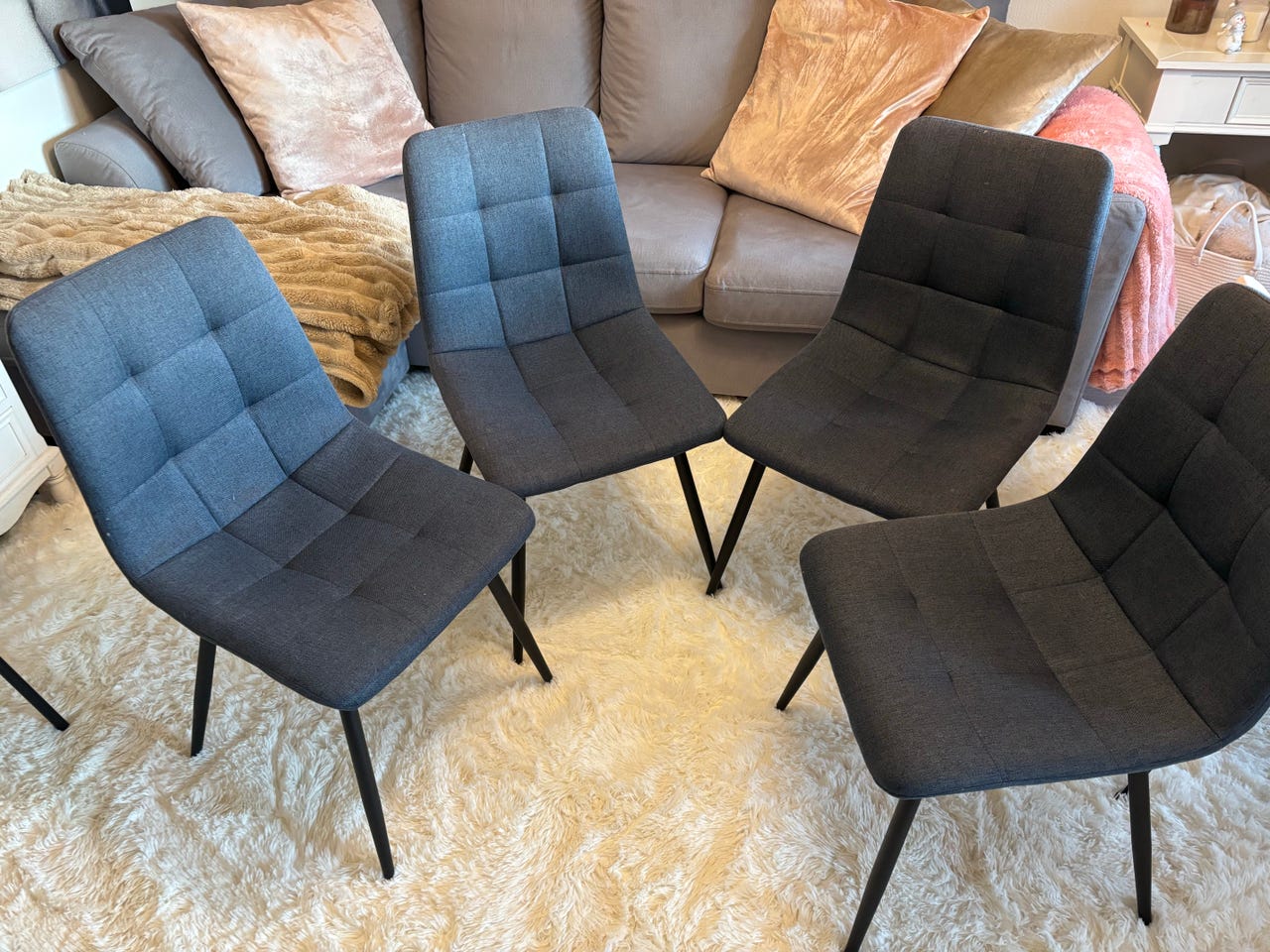 Fire spisestuestoler selges rimelig | FINN-torget