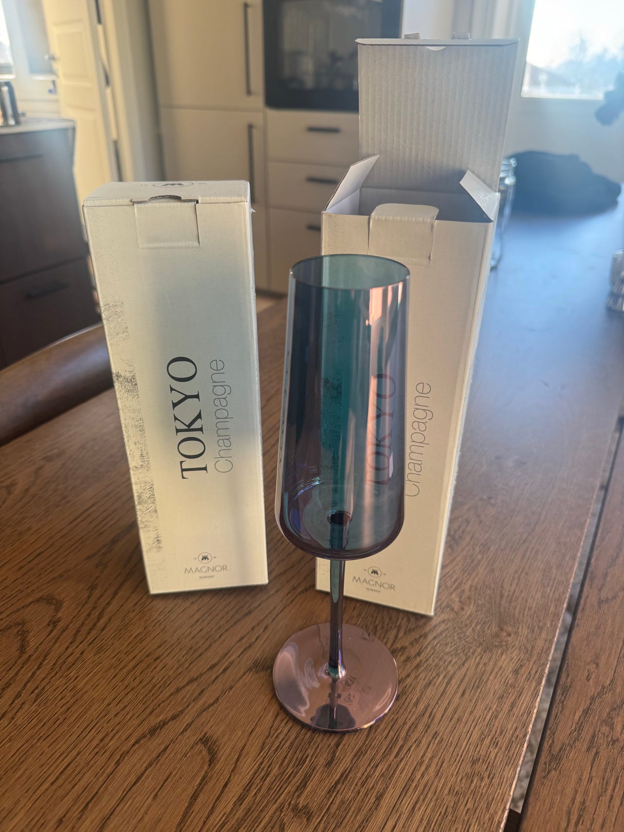 Magnor Glassverk Tokyo Champagneglass blå | FINN-torget