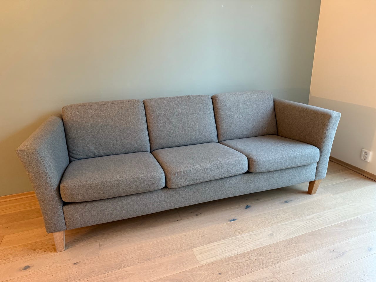 Sofa gis bort | FINN-torget