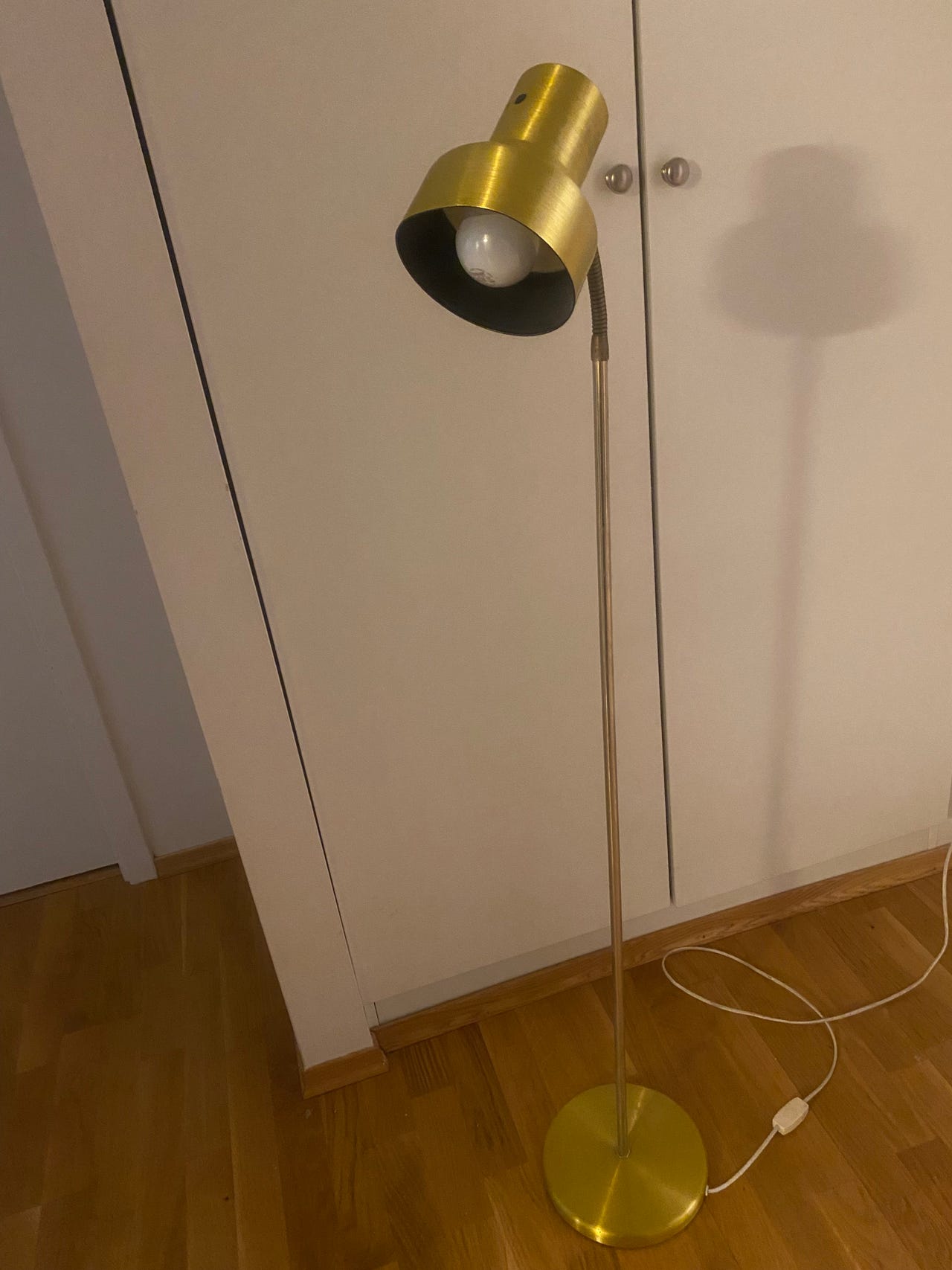 Gulvlampe | FINN-torget