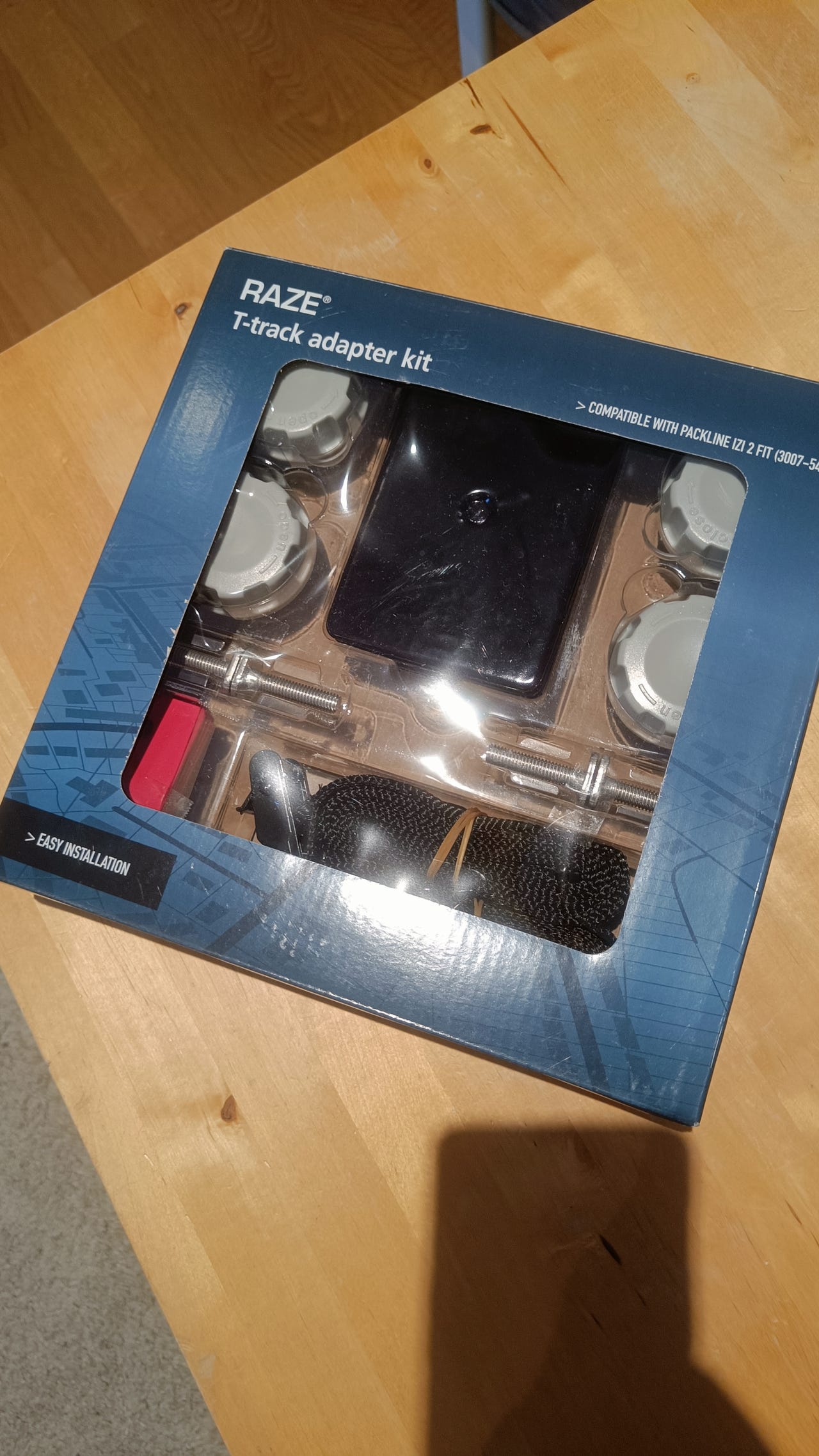 Raze T-track adapter kit | FINN-torget