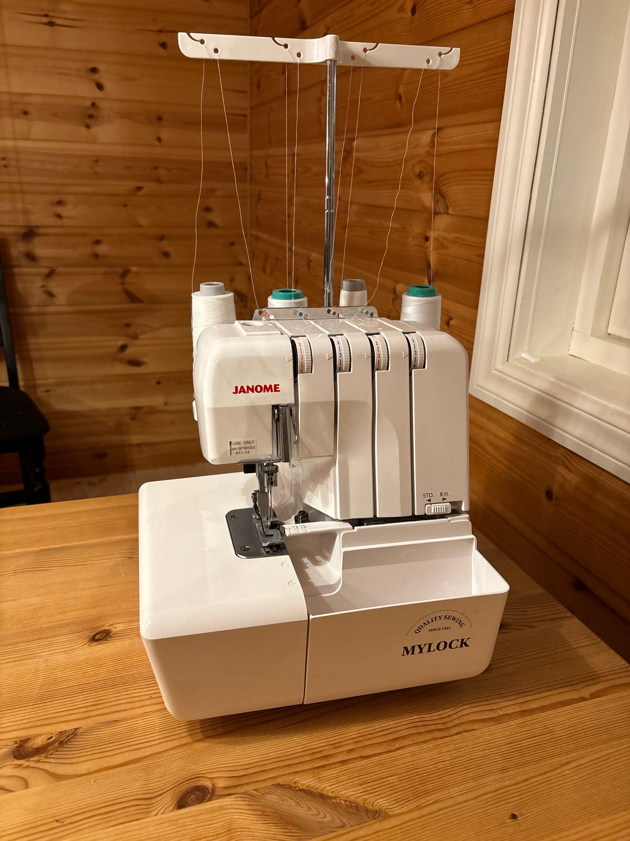 Janome MyLock overlockmaskin | FINN-torget