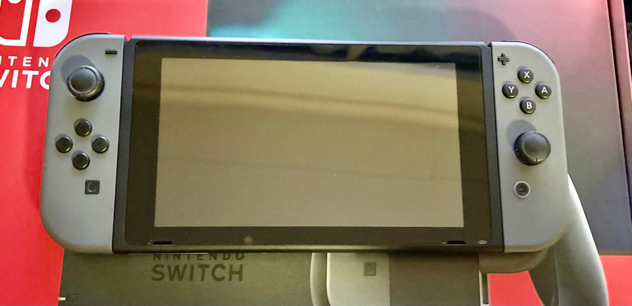 Nintendo Switch (2019) med grå Joy-Con - komplett pakke | FINN-torget