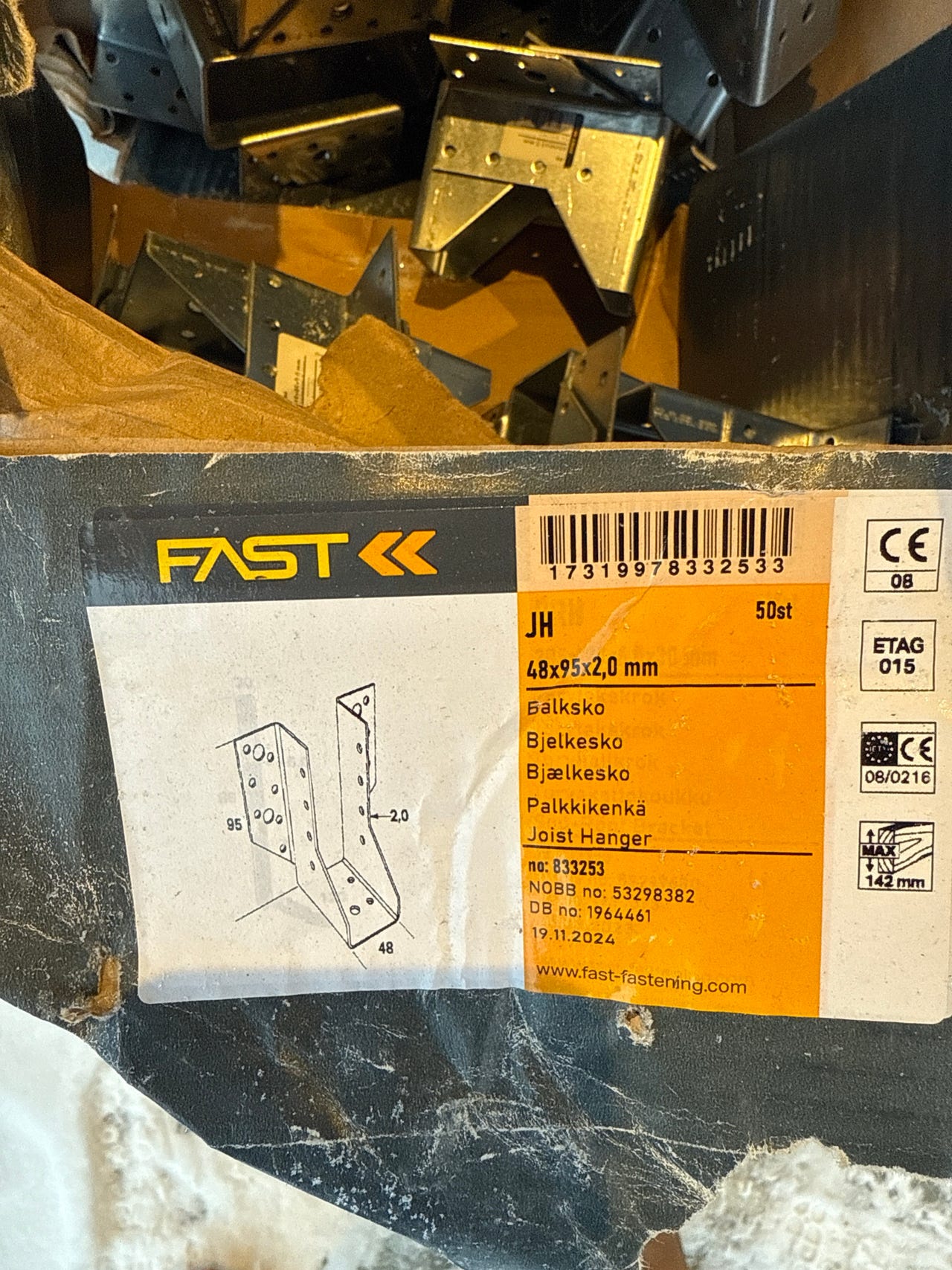 30 stk bjelkesko / joist hangers – FAST 48×95 mm (nye) | FINN-torget