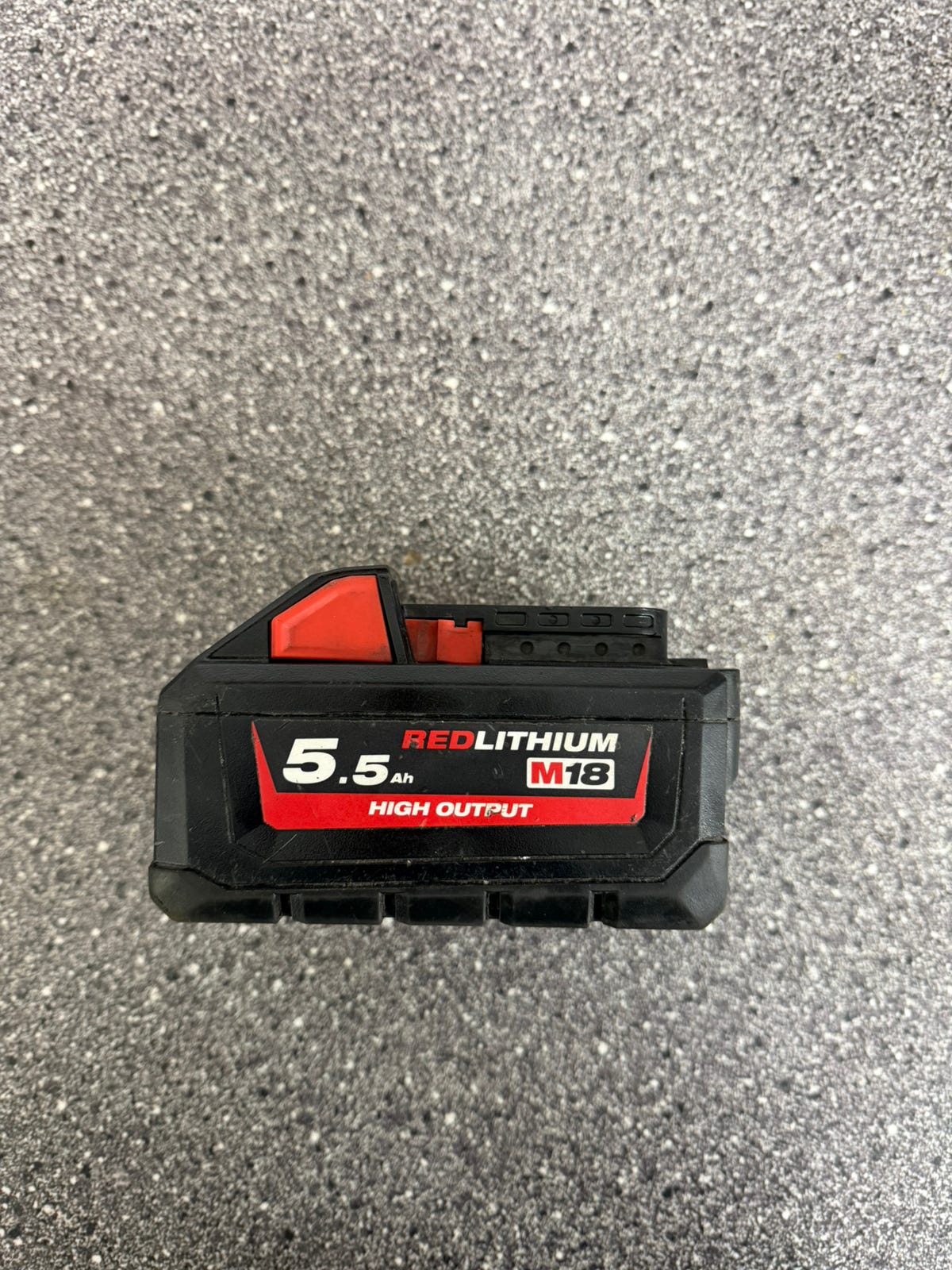 Milwaukee M18 5,5Ah HIGH OUTPUT Batteri | FINN-torget