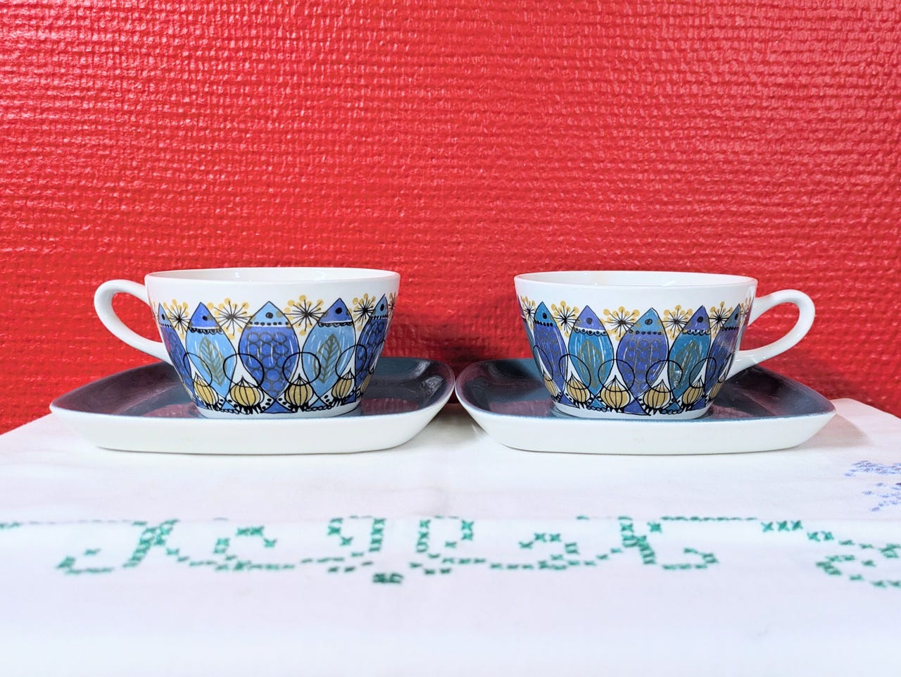 Figgjo Clupea - to tekopper med fat (700,- samlet) | FINN-torget