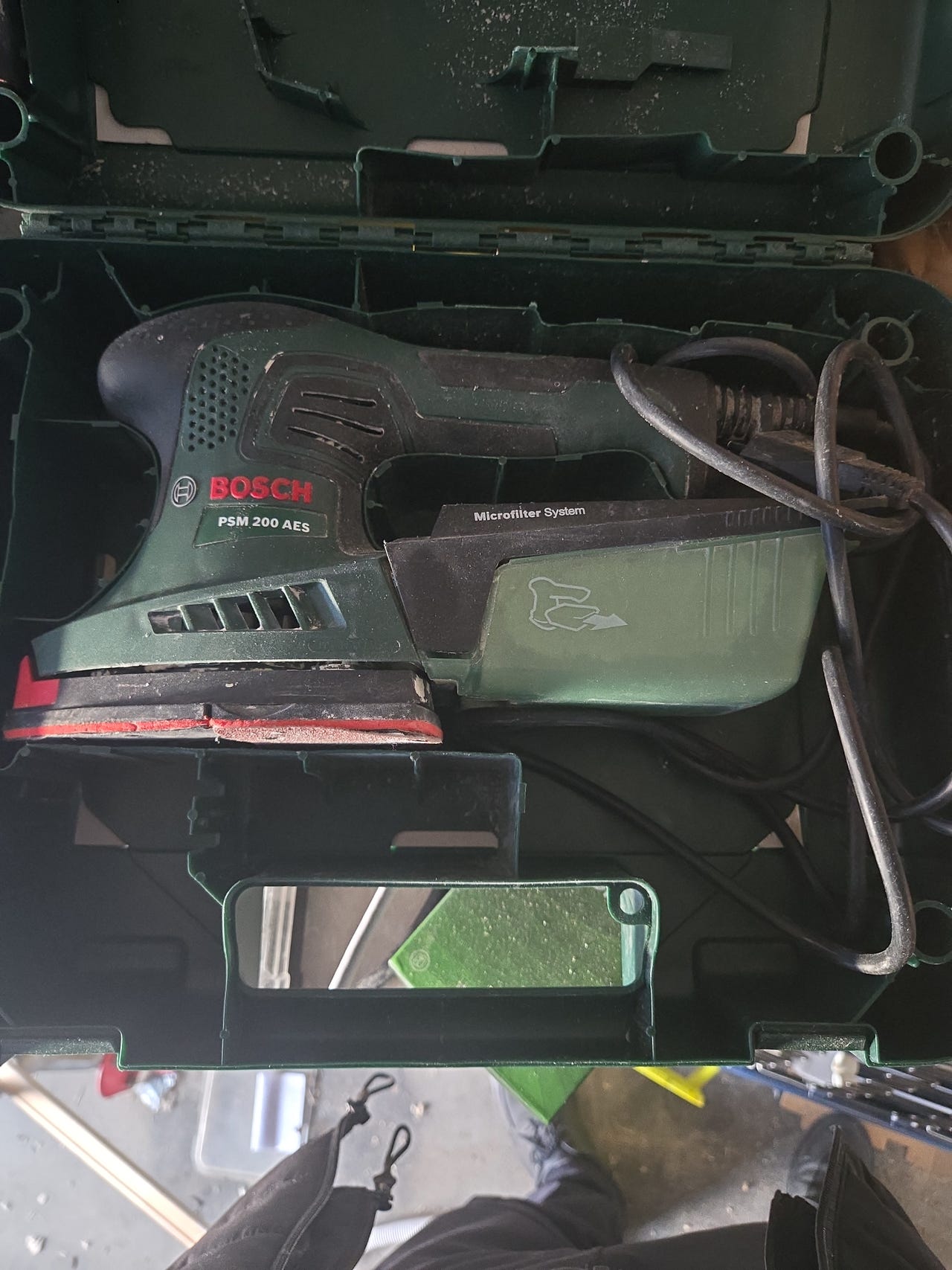 Bosch Slipemaskin 2-i-1 – skift enkelt fra multisliper til plansliper ...