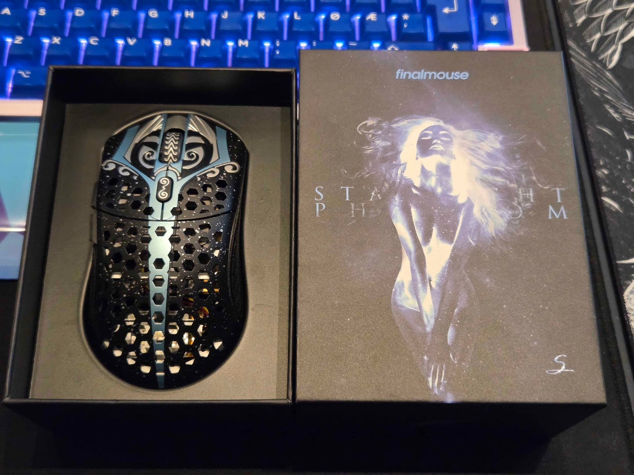 Finalmouse Starlight-12 Phantom - Small | FINN-torget