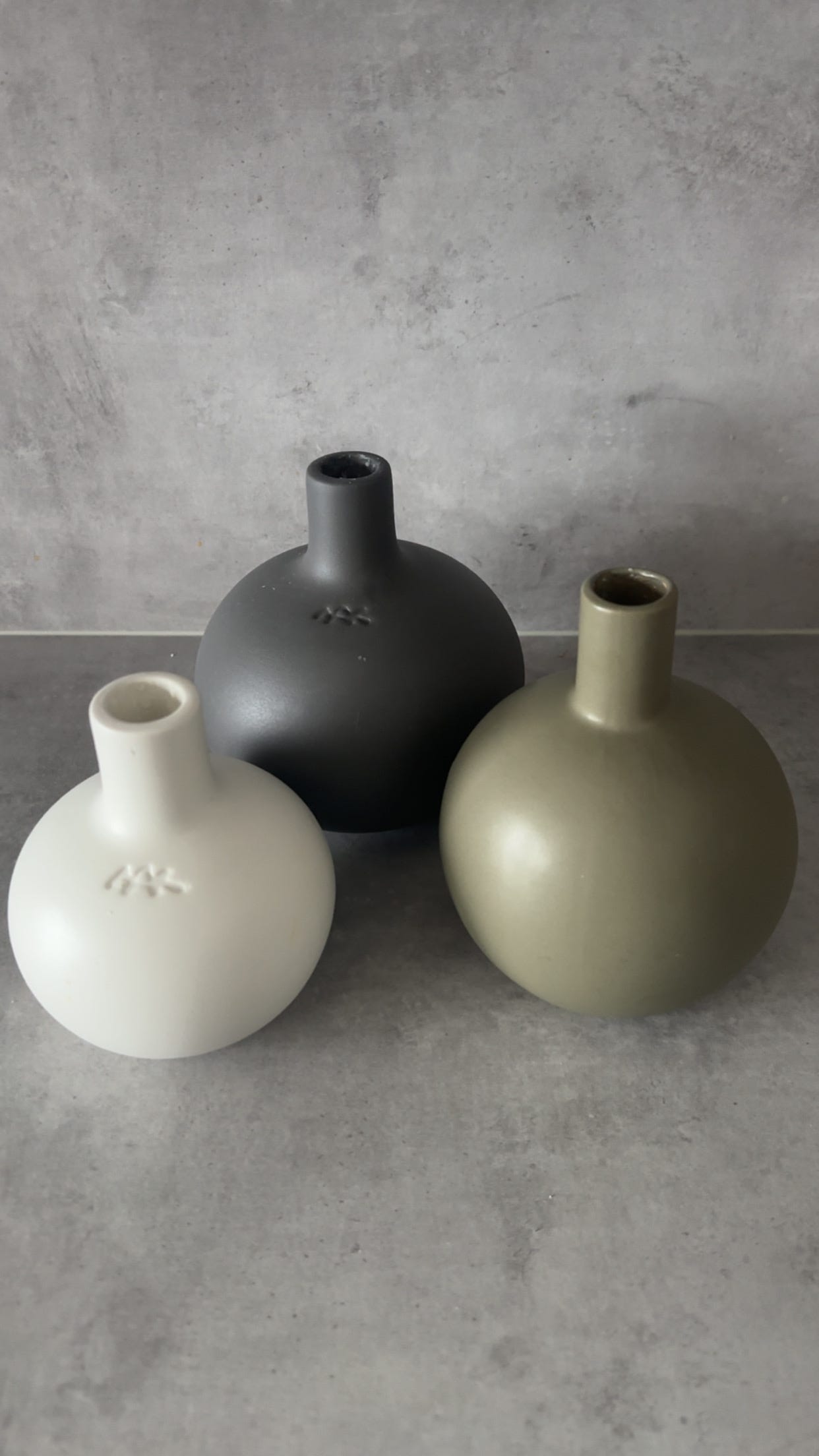 To fine Kahler lysestaker samt en vase | FINN-torget