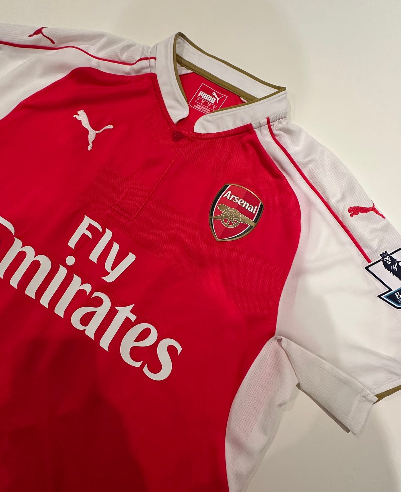 Arsenal 2015/16 Hjemmedrakt str.L -Özil 11 - PL-patches inkl ...