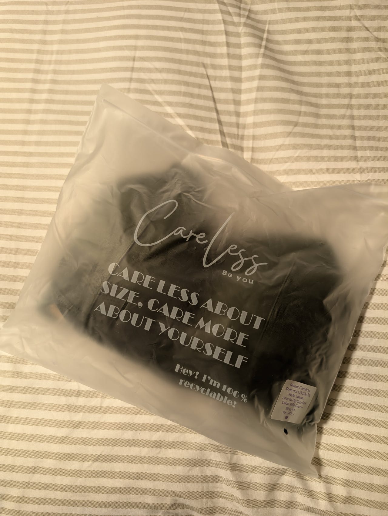 Careless Amanda bh big cup | FINN-torget