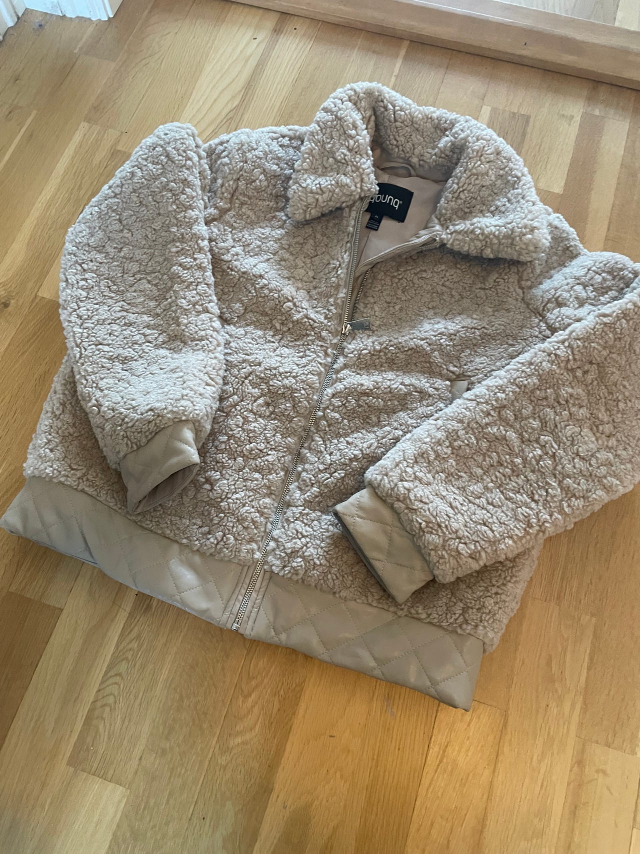 Teddy jakke | FINN-torget