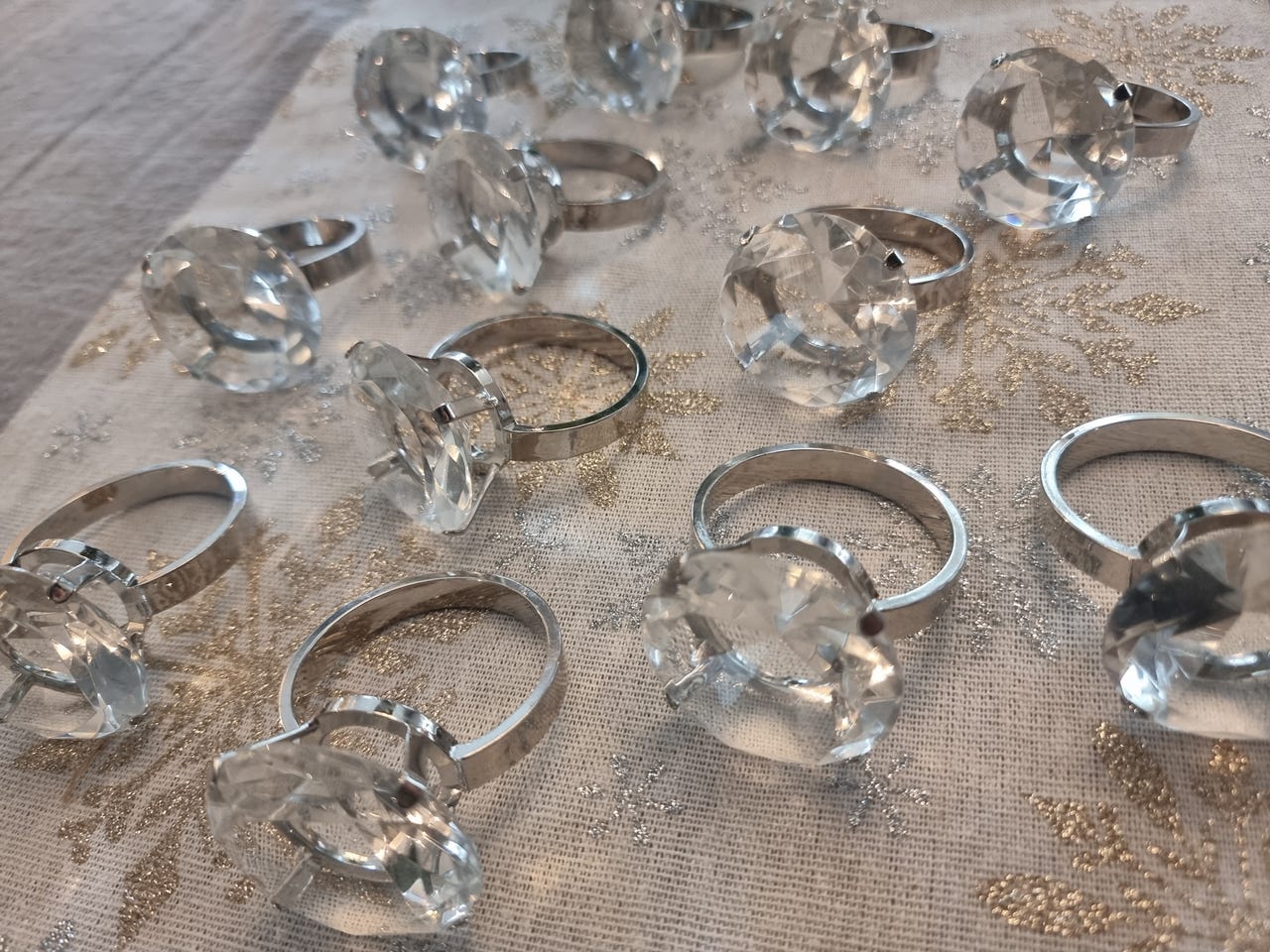 Serviettringer 350,- for 12 | FINN-torget