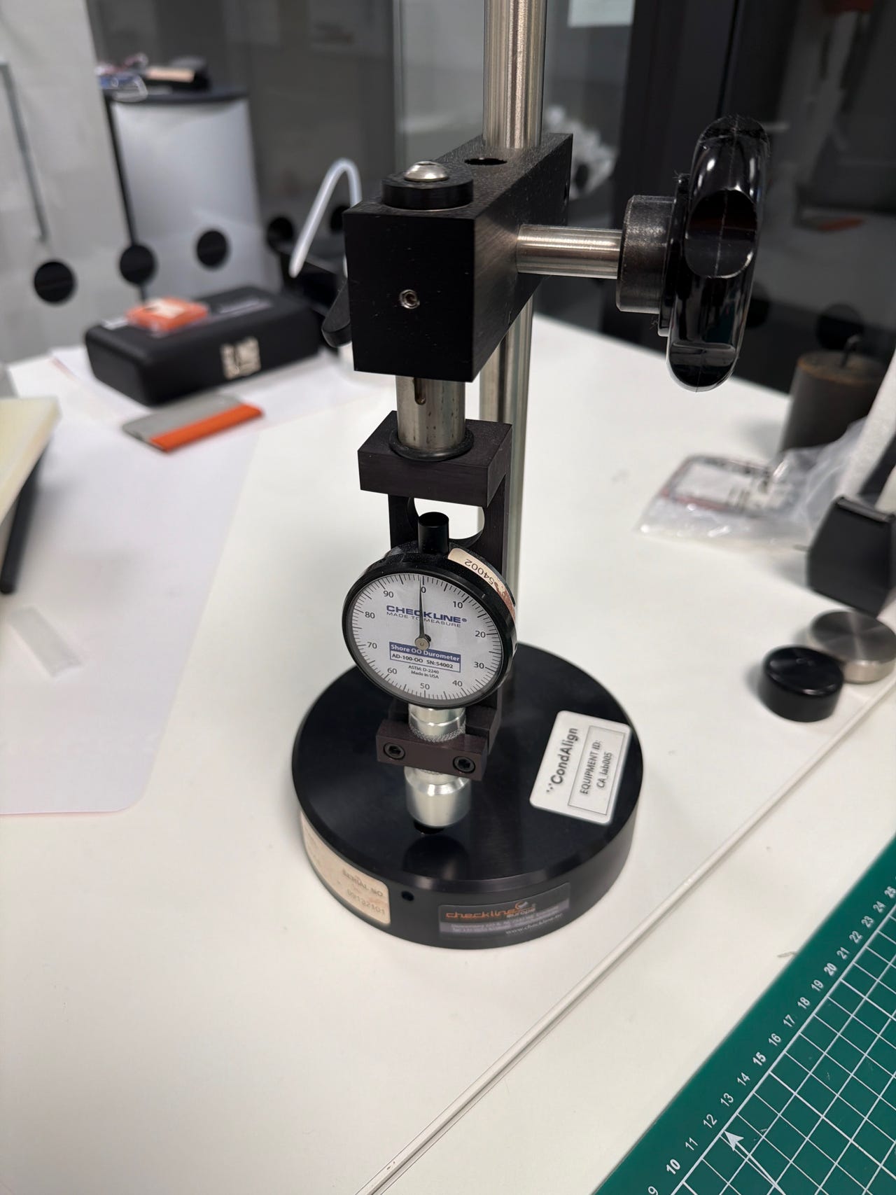 Checkline OS-4-E Shore Durometer - Hardhetsmåler Teststativ for lab og ...