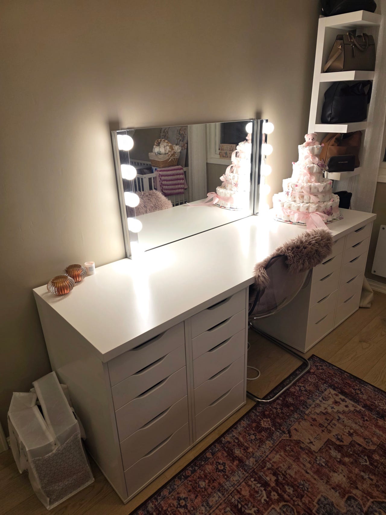 Sminke bord / pult IKEA | FINN-torget