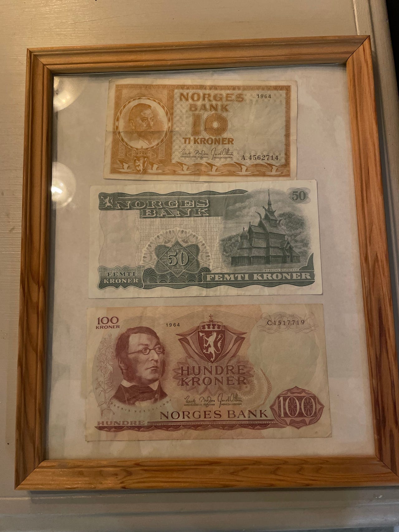 Norges Bank Norske sedler 10, 50 og 100 kroner | FINN-torget