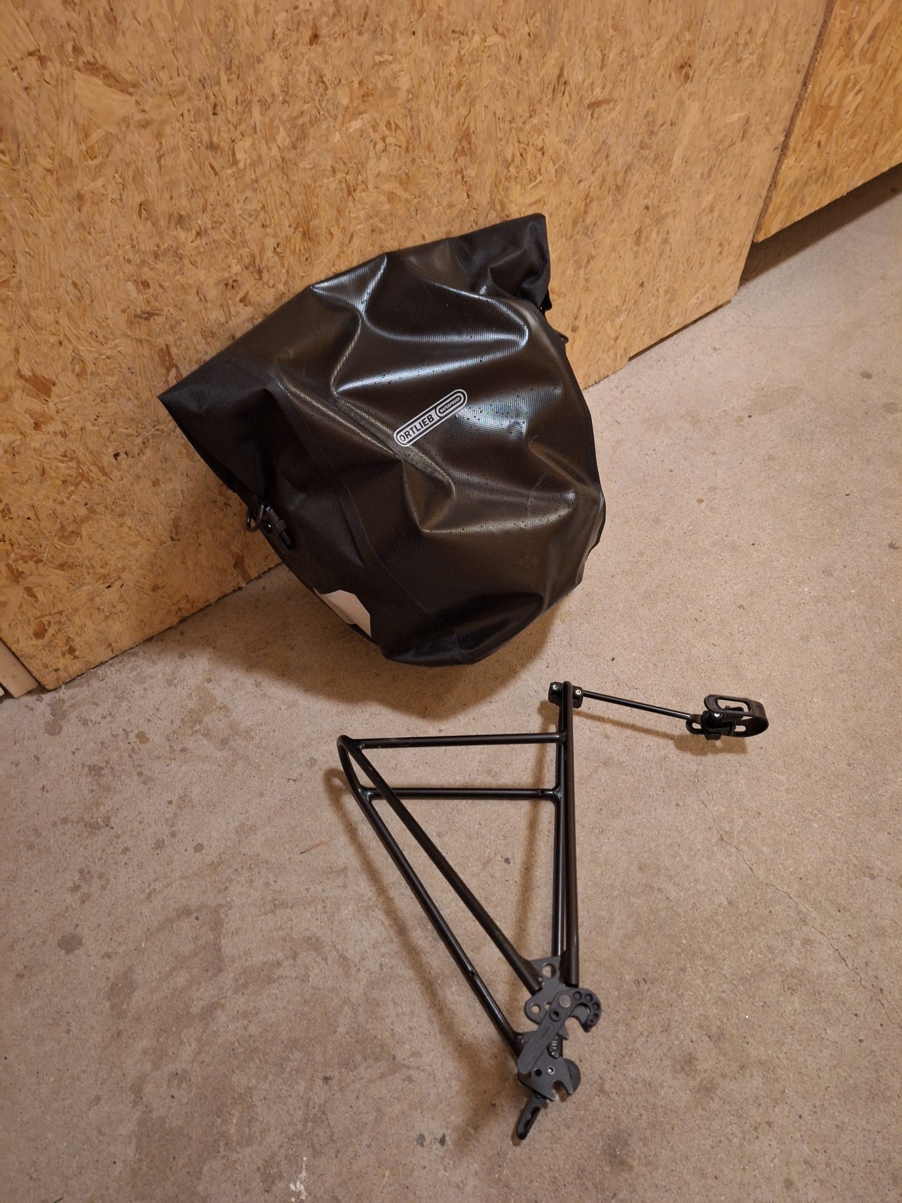 Ortilieb Back-Roller Core 20L + Ortlieb Quick Rack Lite | FINN-torget