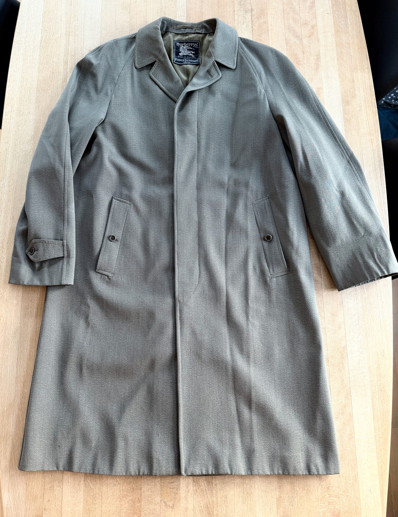 Vintage Burberrys frakk – Made in England – svært god stand | FINN-torget