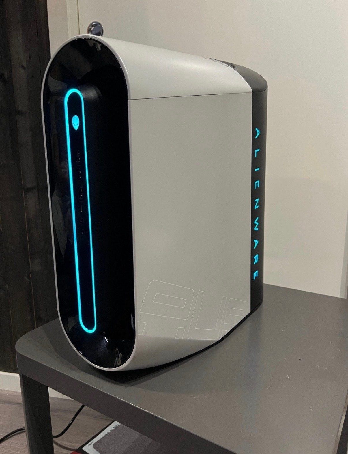 Alienware R9 | FINN-torget