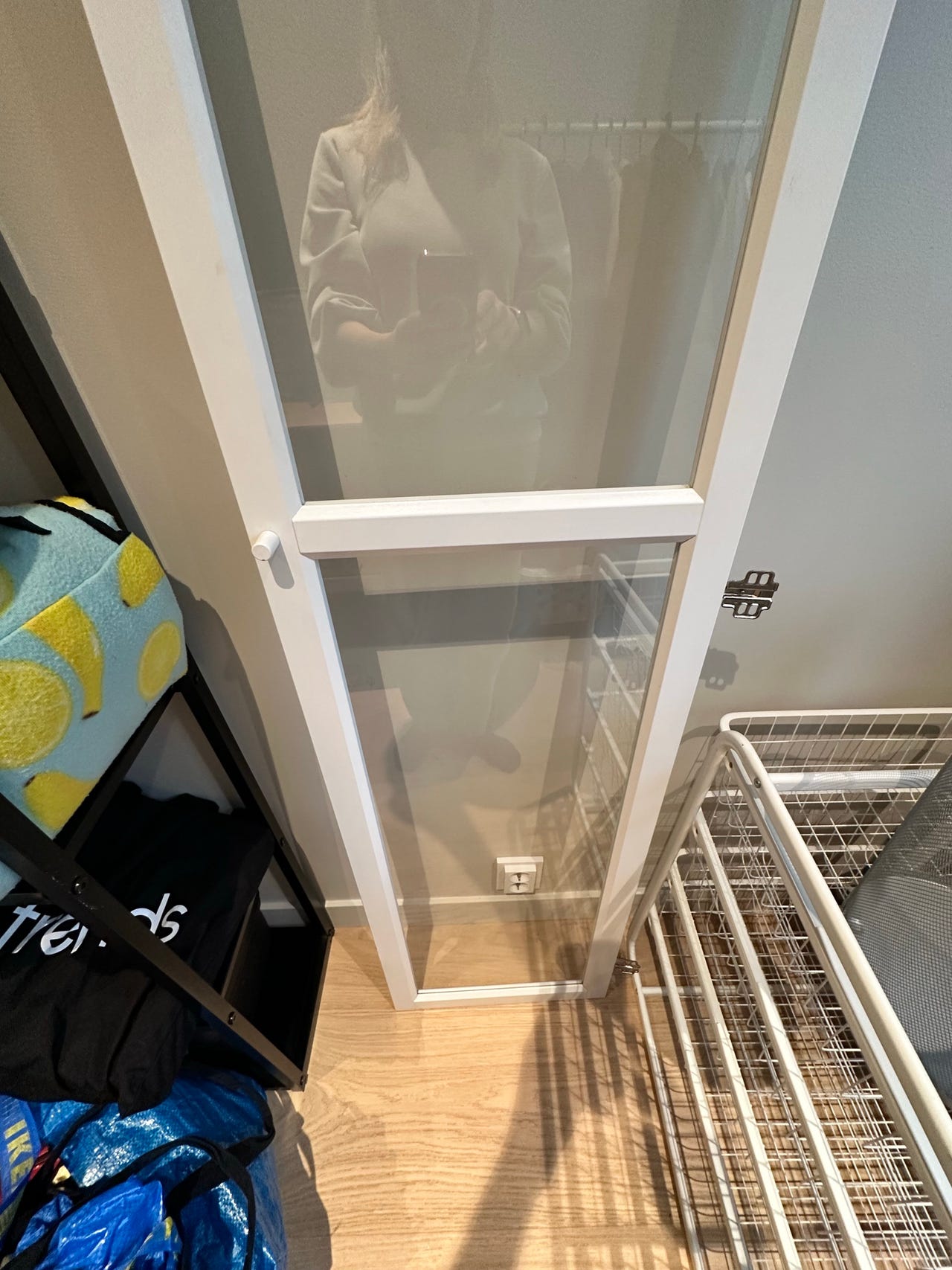 1 stk IKEA Oxberg skapdør m hengsler til Billy bokhylle | FINN-torget