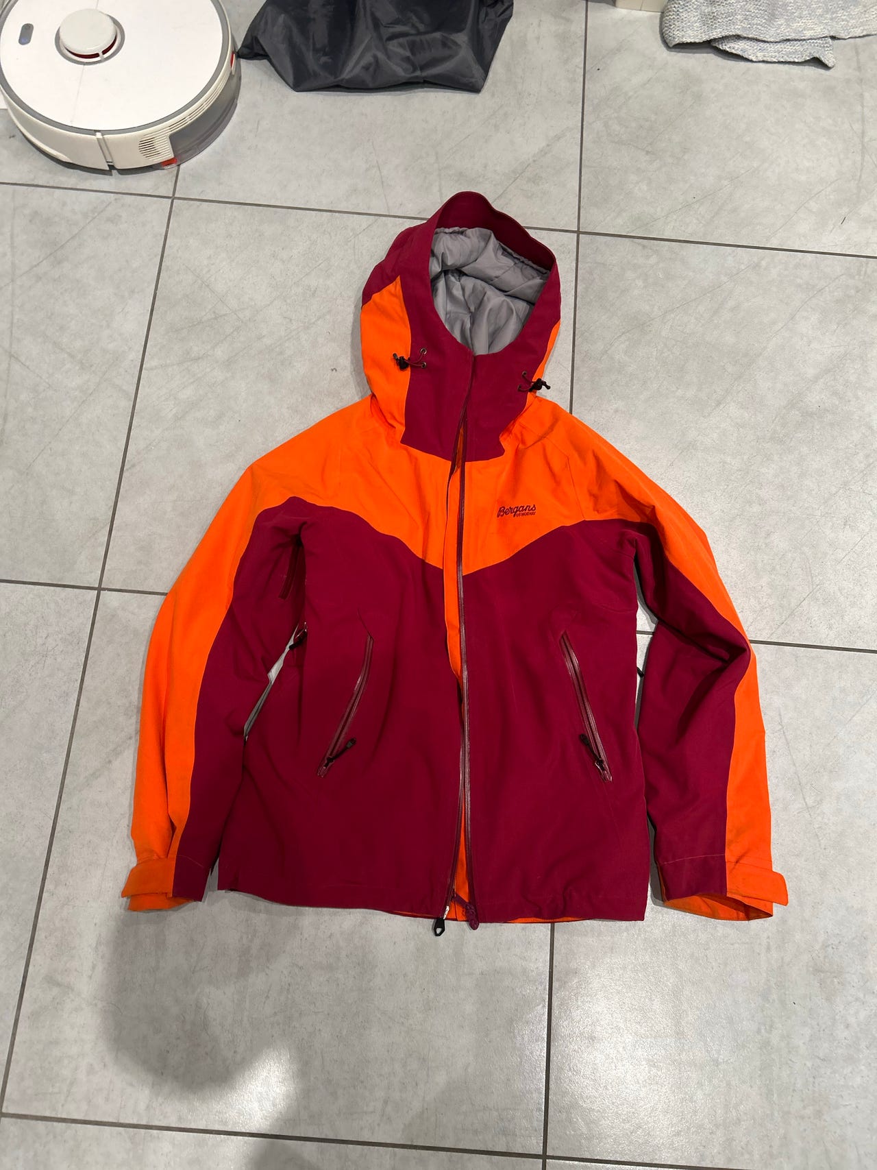 Bergans Annet yttertøy Flerfarget M Polyester | FINN-torget