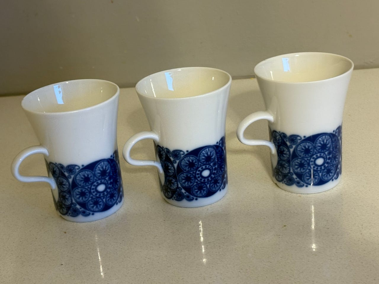 Rørstrand, Mobile - 2 (3) kaffekopper. | FINN-torget