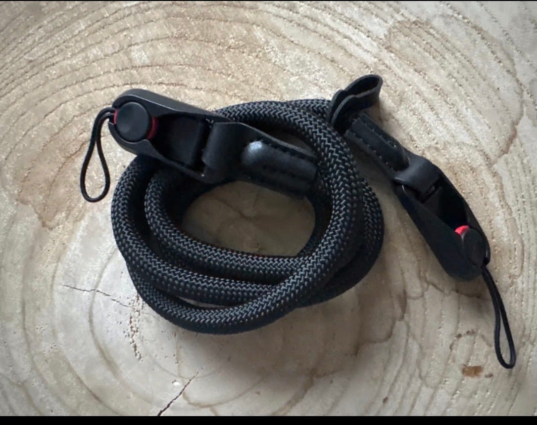 Kamerastropp Black | FINN-torget