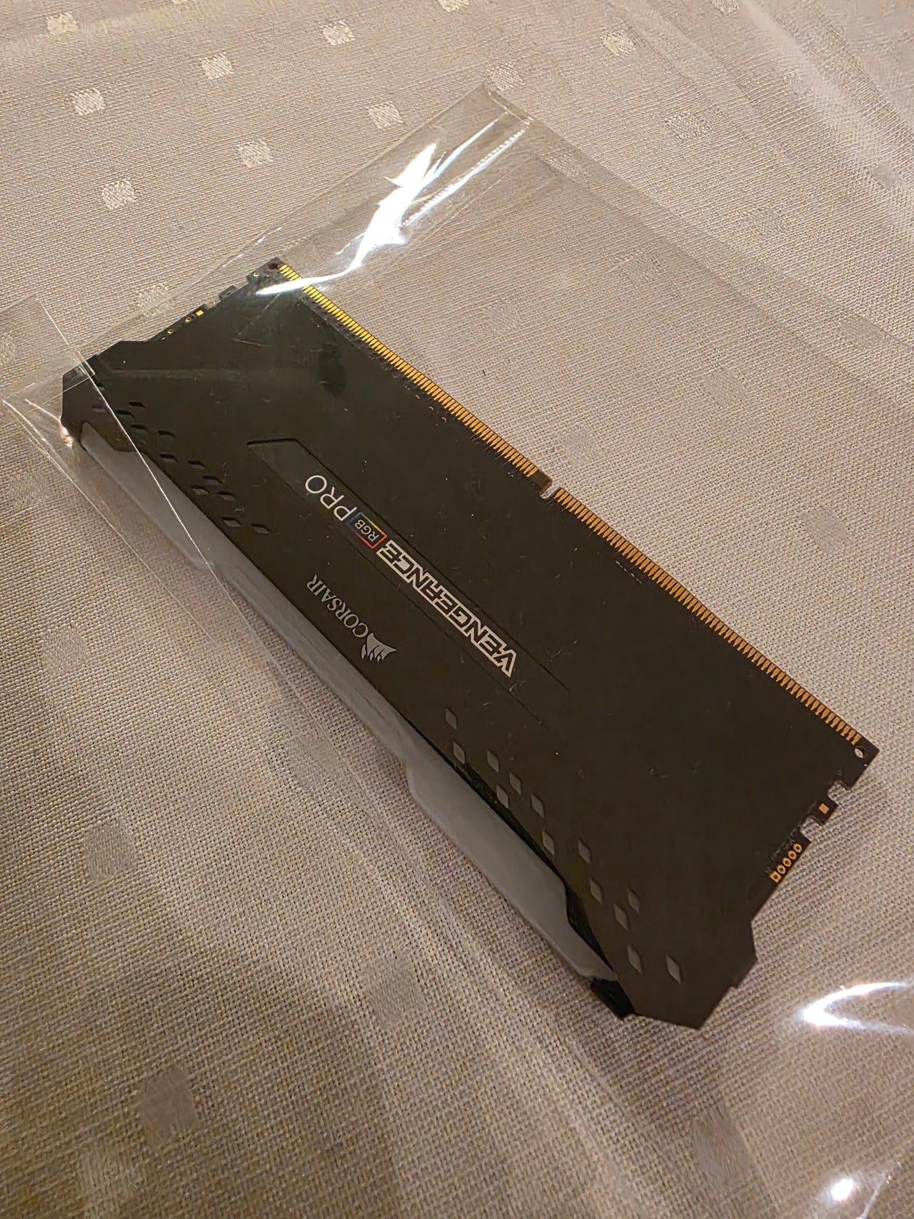 Corsair Vengeance RGB PRO DDR4 3200MHz 16GB (sort) | FINN-torget