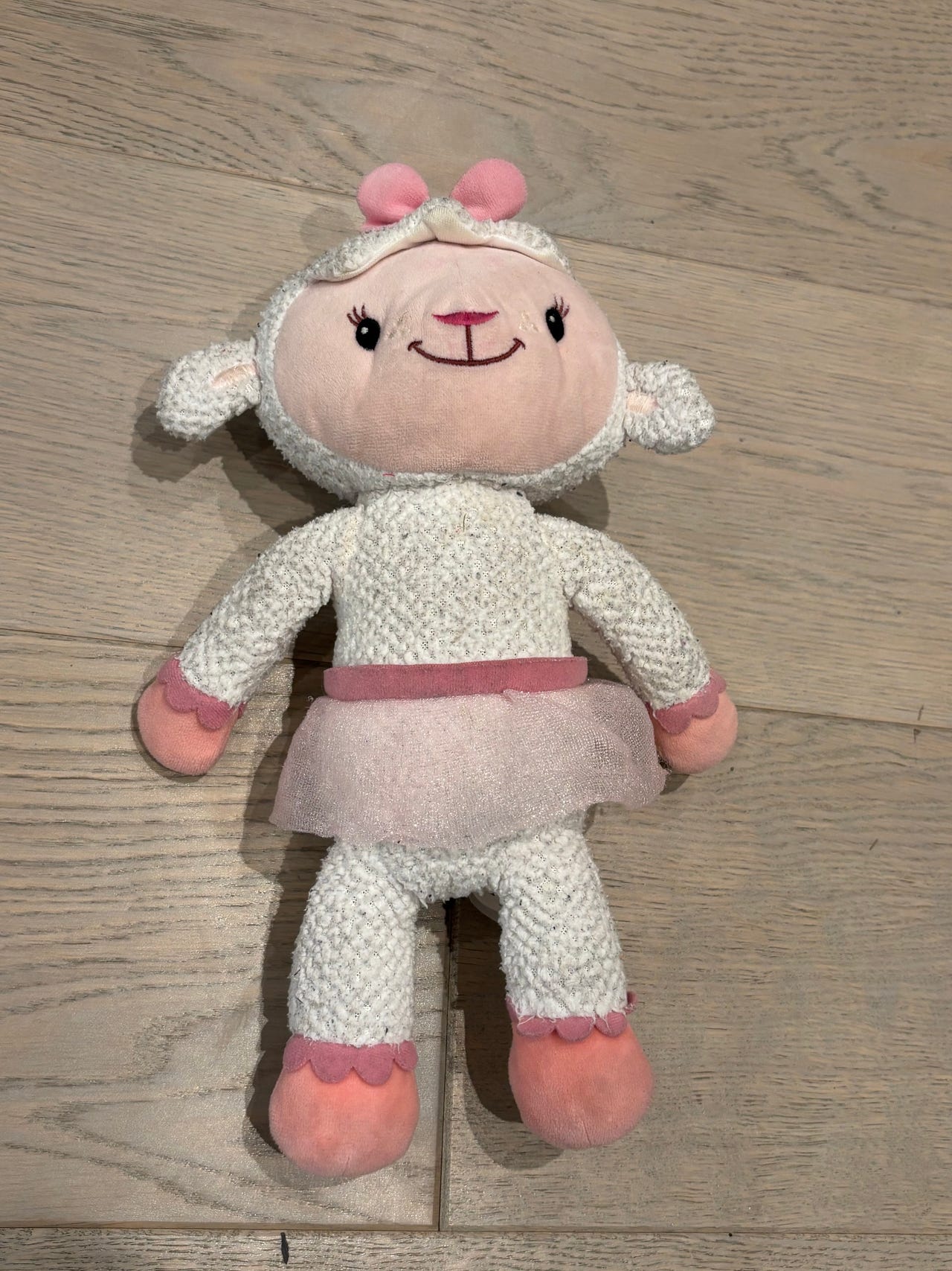 Disney lille lam / lambie fra Dr mcStuffins | FINN-torget