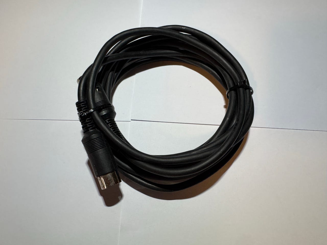 3 Meter Seriell-kabel for Commodore, Testet OK | FINN-torget