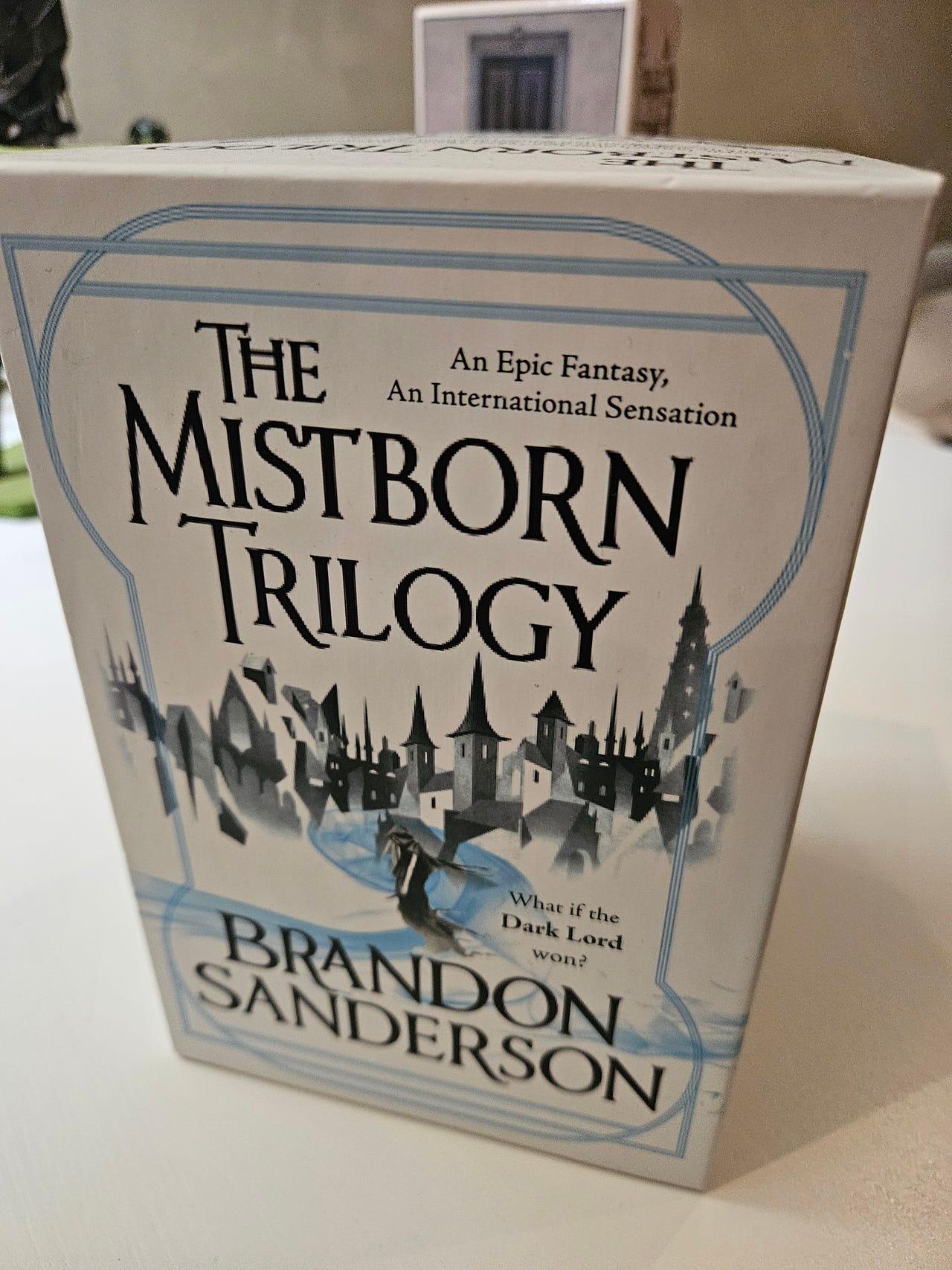 Mistborn Trilogy Boksett Fantasy selges | FINN-torget