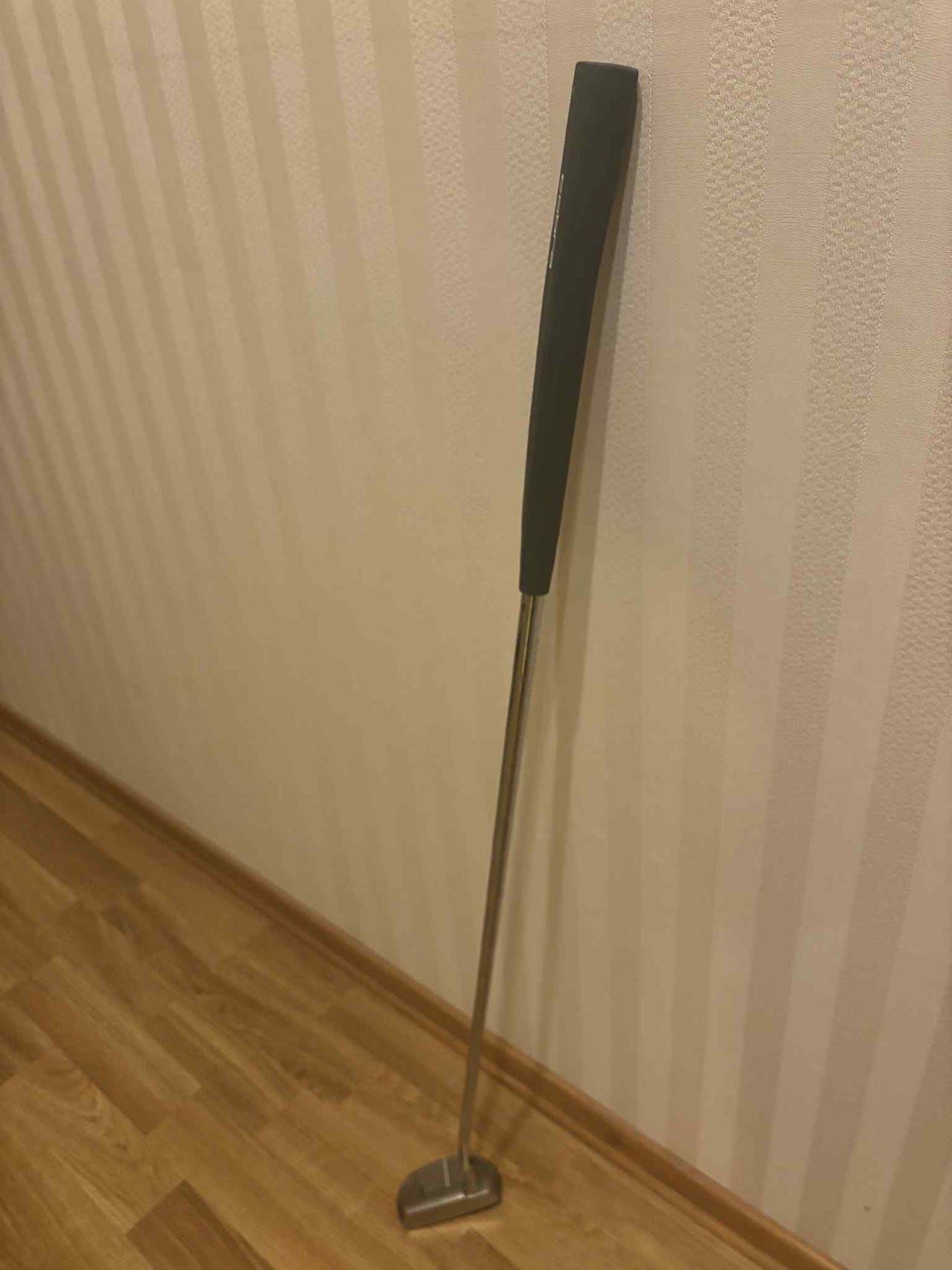 Cobra Mallet putter 34'' | FINN-torget