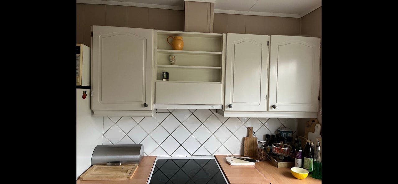 Gammelt HTH kjøkkenmoduler (skap) hvit farge | FINN-torget