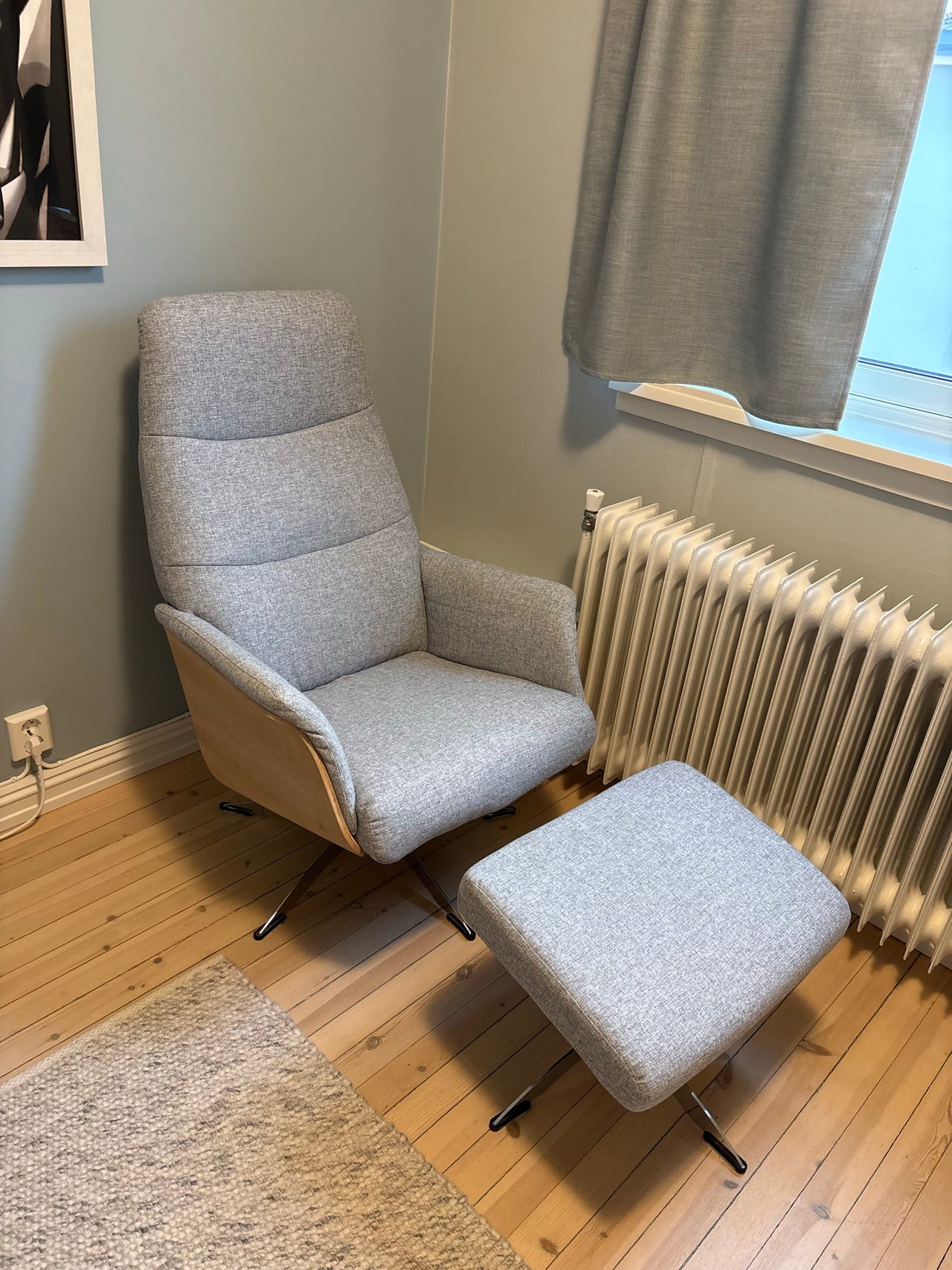 Lioni lenestol med krakk fra Skeidar selges | FINN-torget