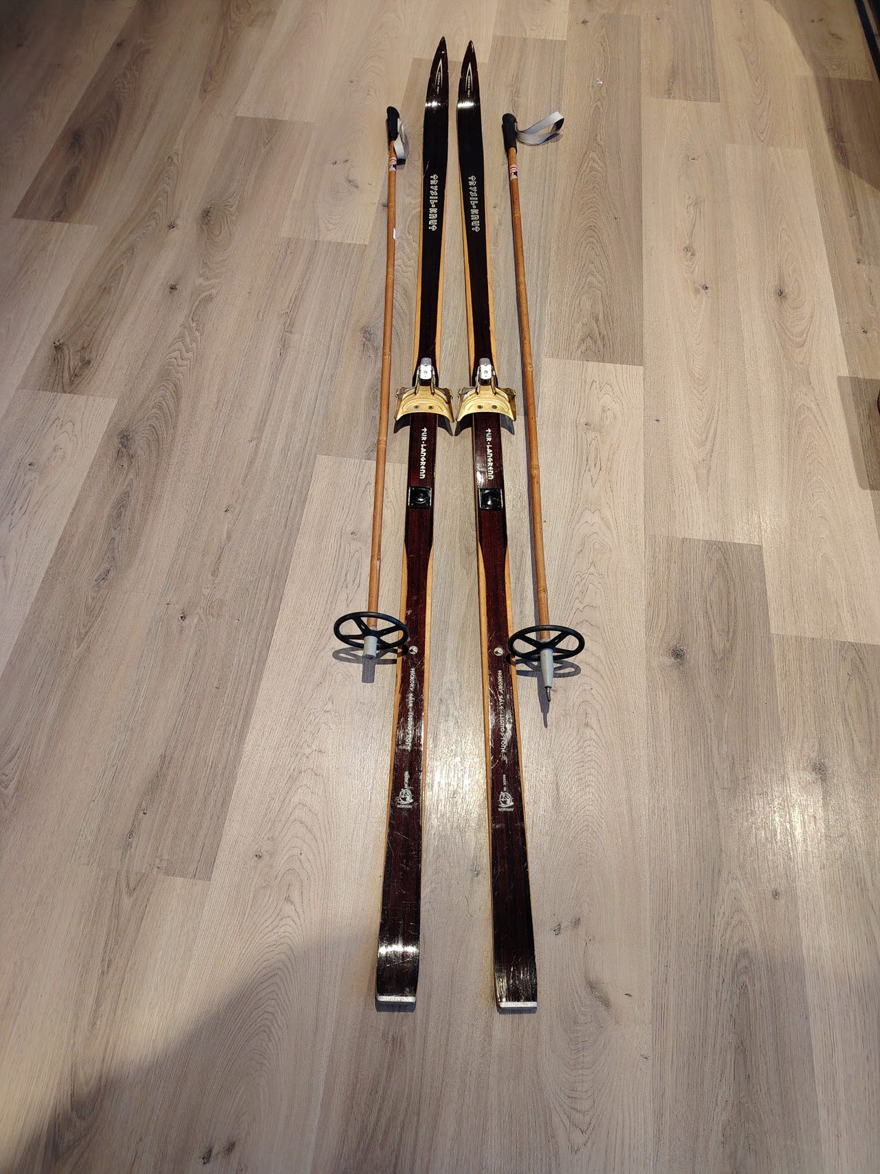 TRYSIL KNUT - NORGE SKI. TUR LANGRENN MED STAVER FRA TRYGVE LILJEDAHL'S ...