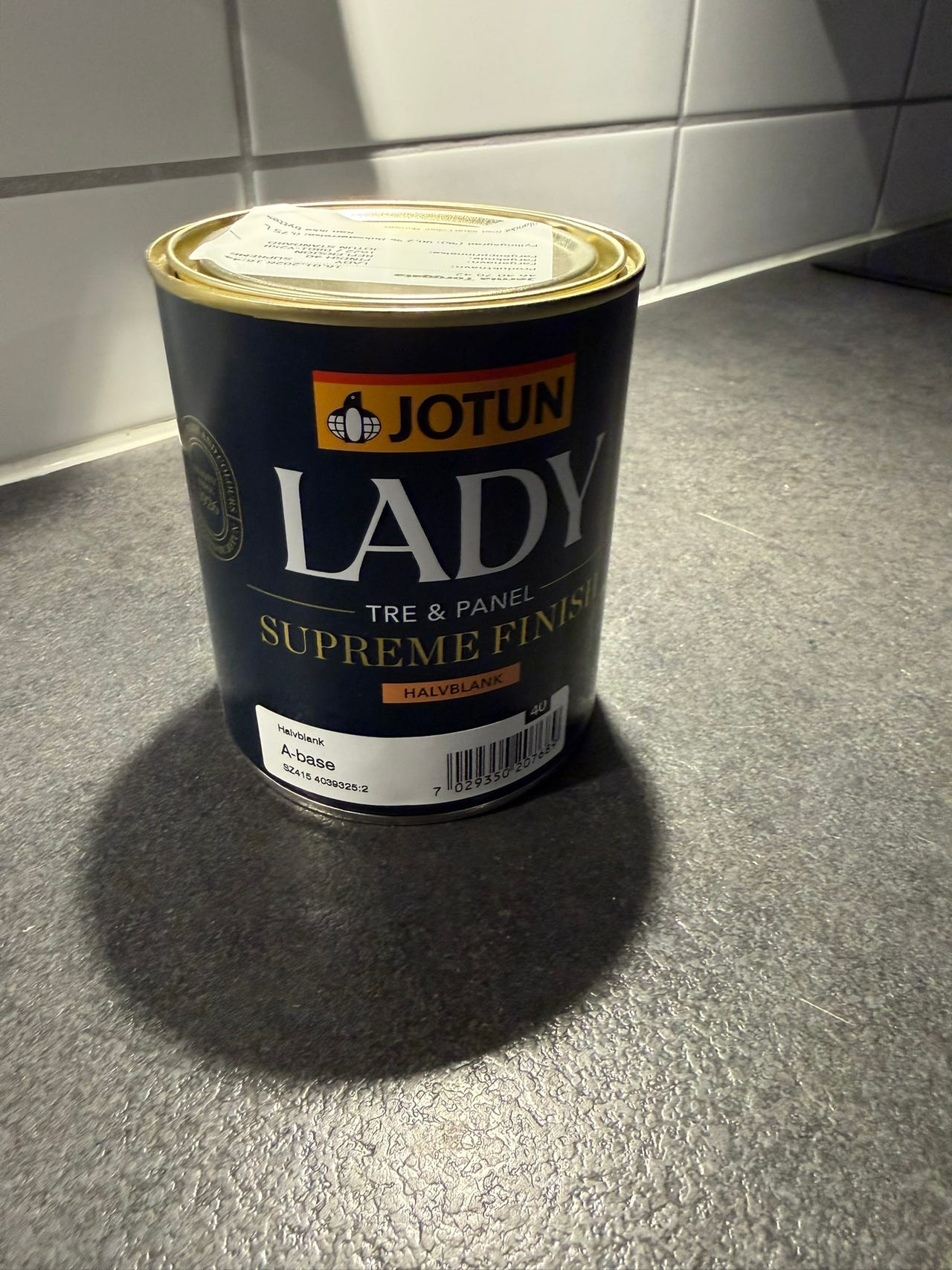 Jotun Lady Supreme Finish Halvblank (Farge: 1622 Refleksjon) 0.68L ...