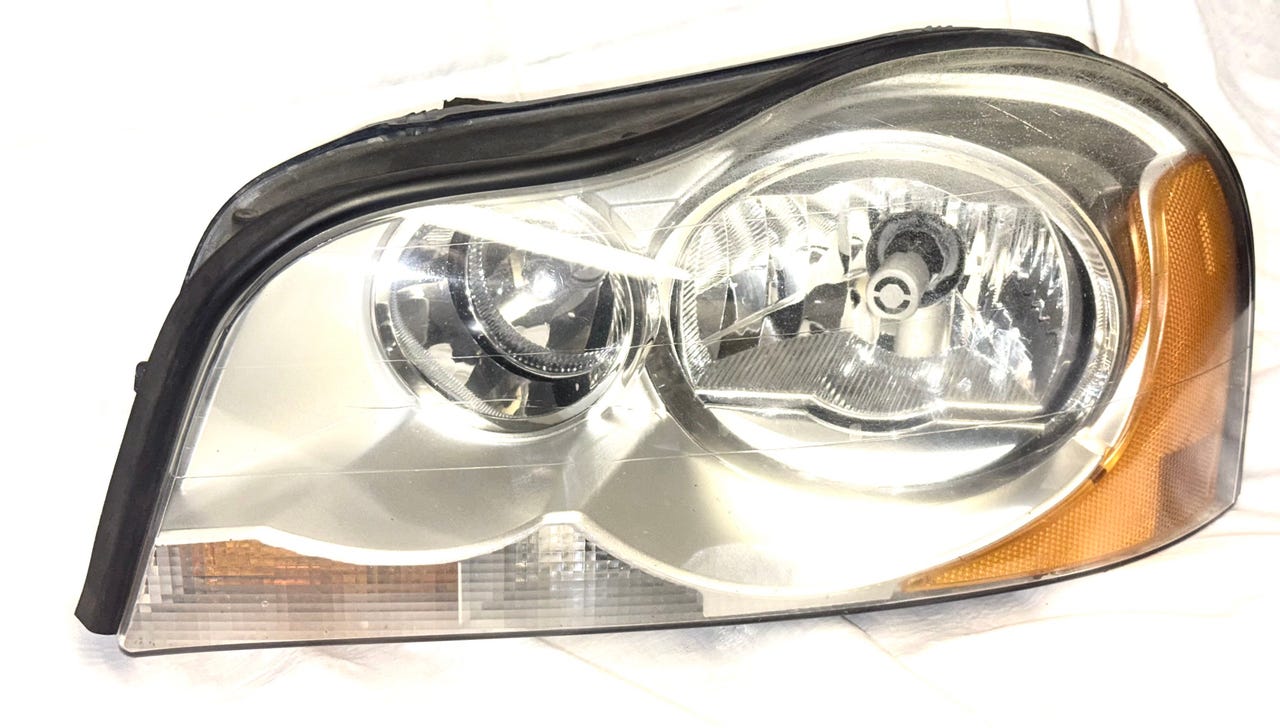 Frontlykter Volvo XC90 samt XC70/V70/S80/S60 2000 - 2015 | FINN-torget
