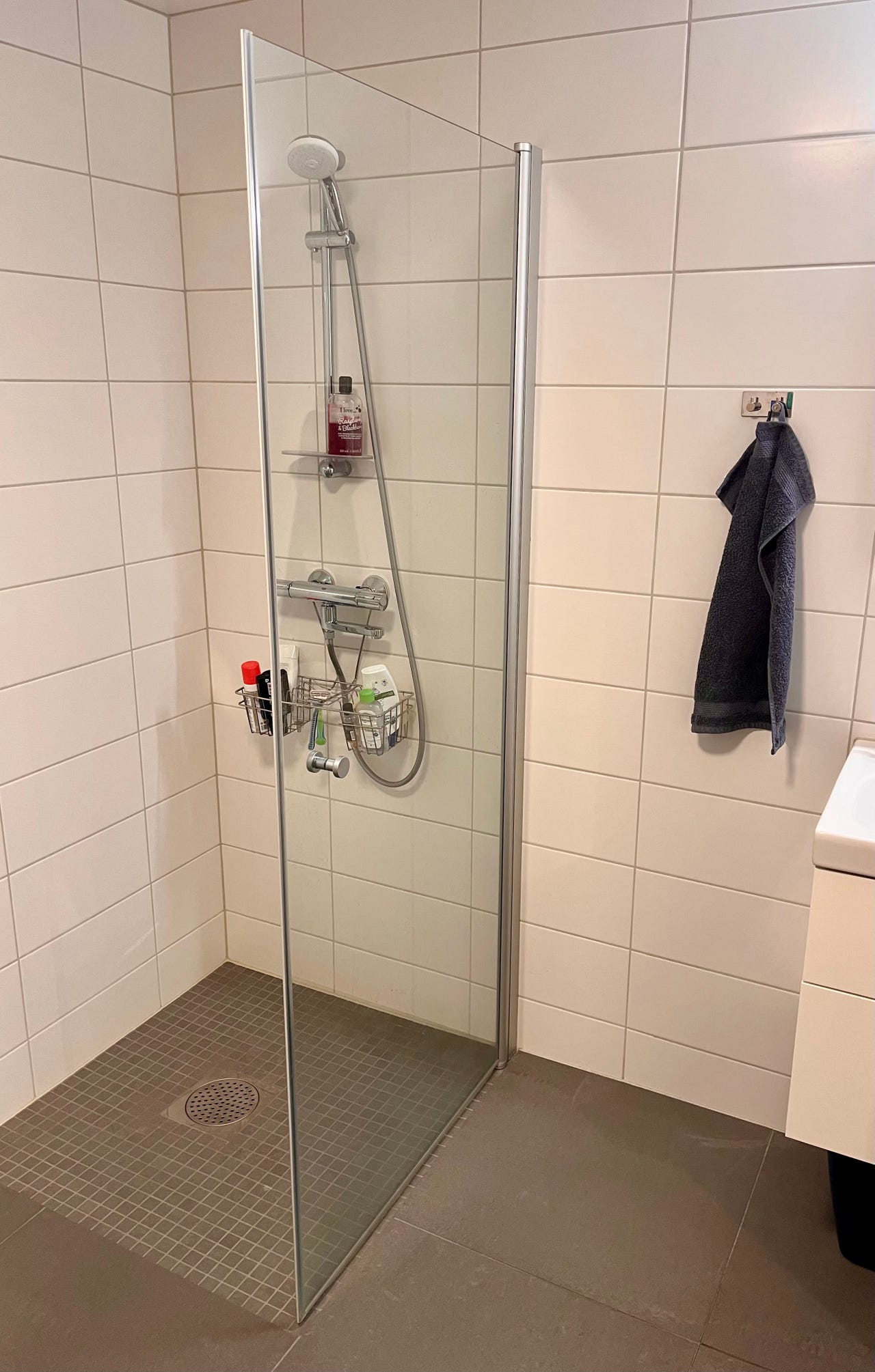 Svedbergs Dusjvegg Glass Vegg 86x195 cm Klar Glass | FINN-torget