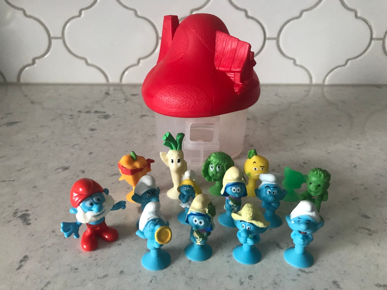 House Box of Mini Smurf Figures | FINN-torget