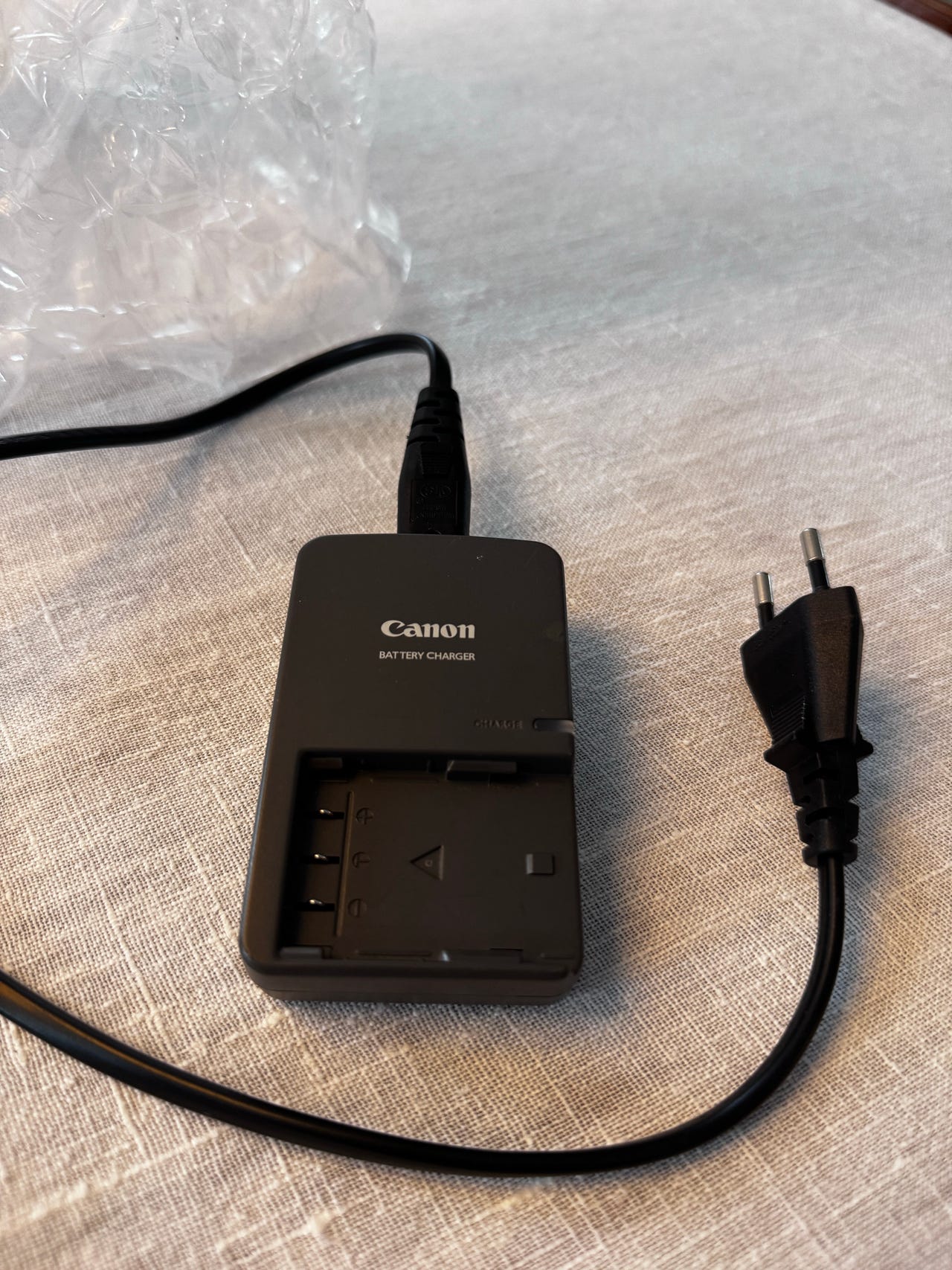 Canon LC-E8E Batterilader for kamera | FINN-torget