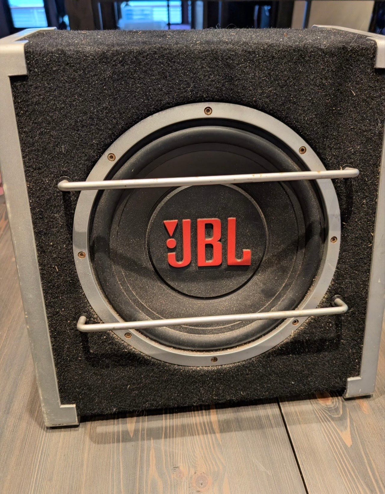 JBL sub og forsterker til bil | FINN-torget