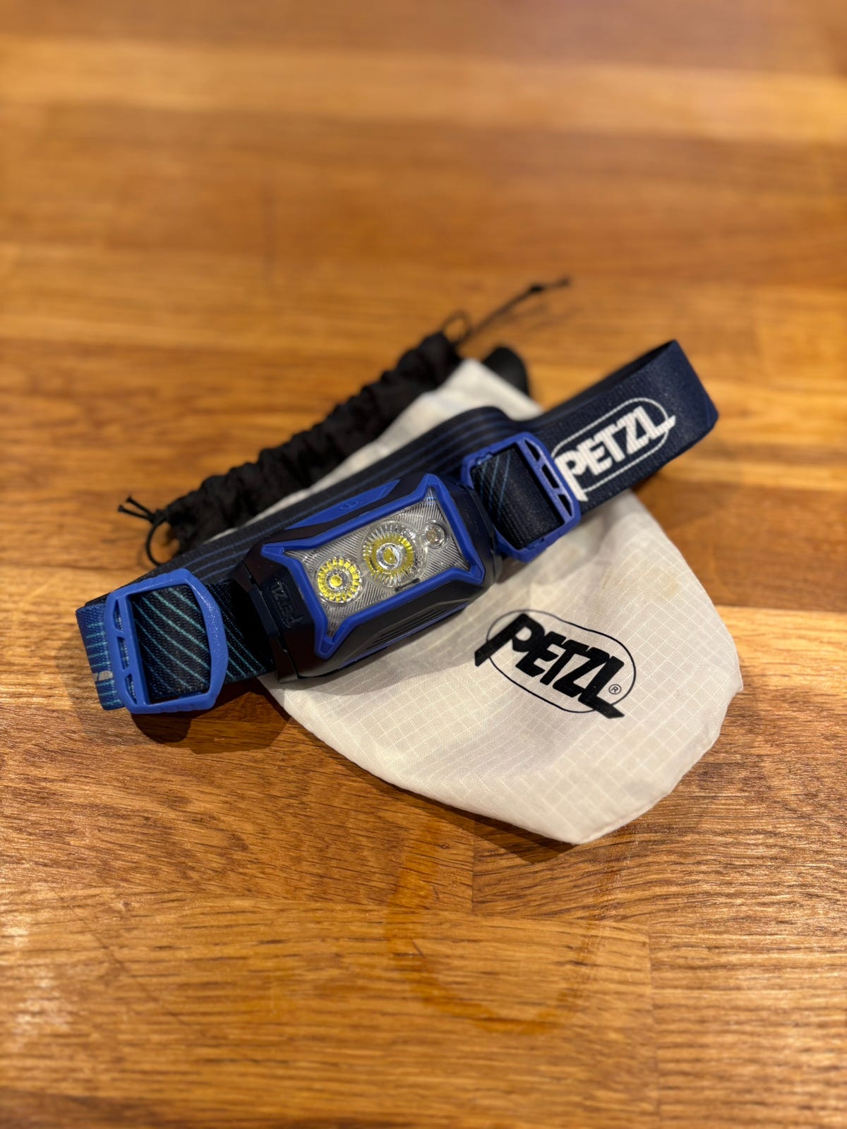 Petzl Actik Core 625 lm + SHELL LT etui | FINN-torget