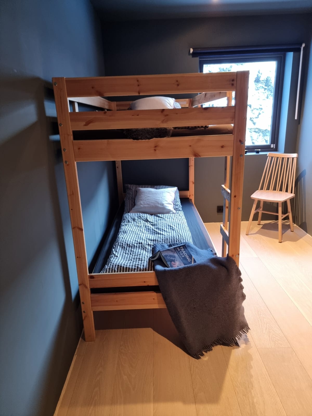 Køyeseng Myrdal fra IKEA med to madrasser 90x200 | FINN-torget