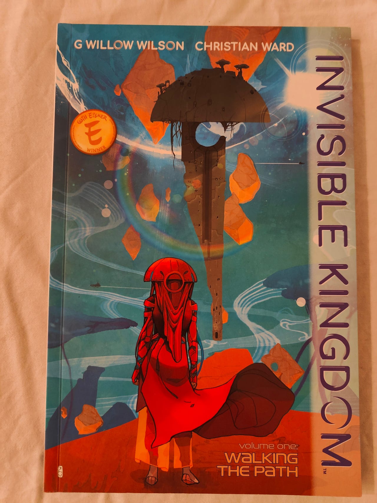 Invisible Kingdom volume one: Walking the path | FINN-torget