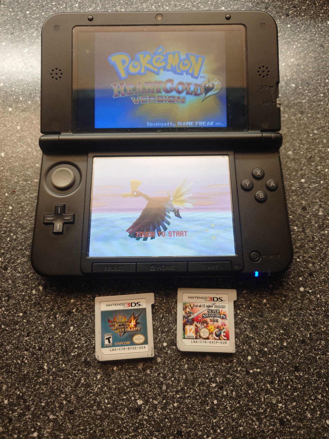 Nintendo 3DS XL bærbar spillkonsoll blå | FINN-torget