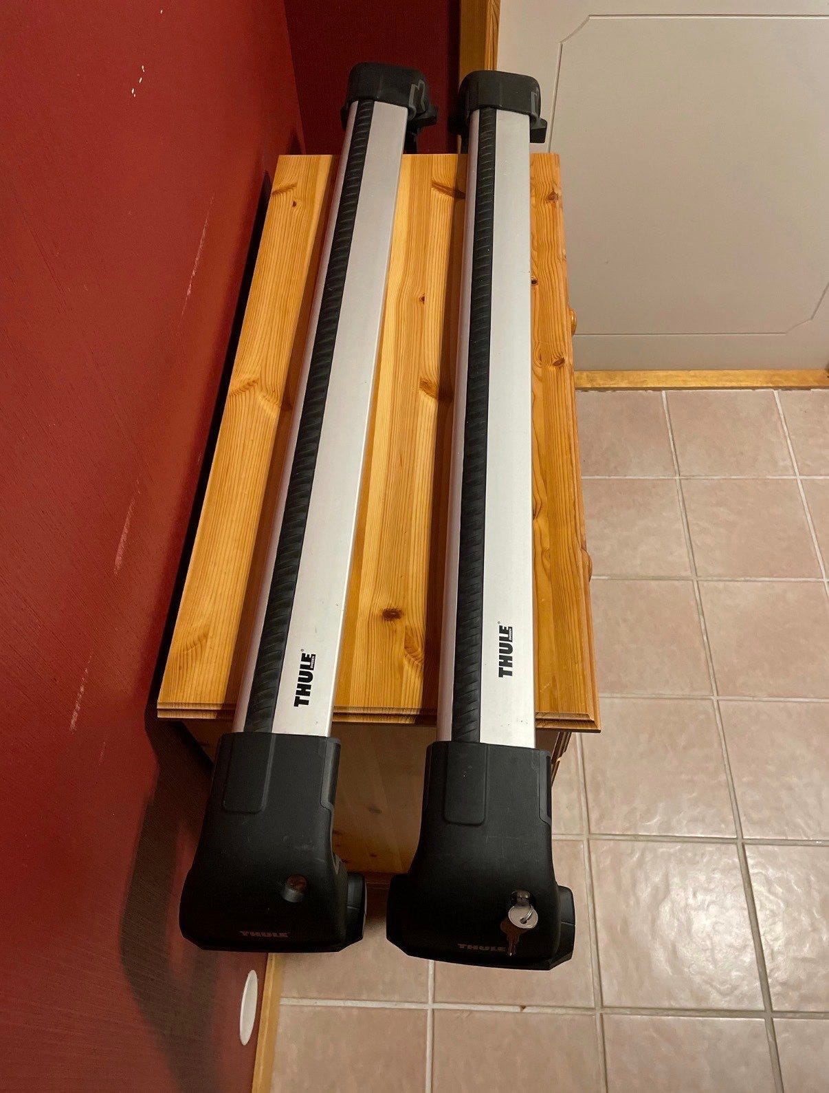 Thule Wingbar Edge 9595 takstativ | FINN-torget