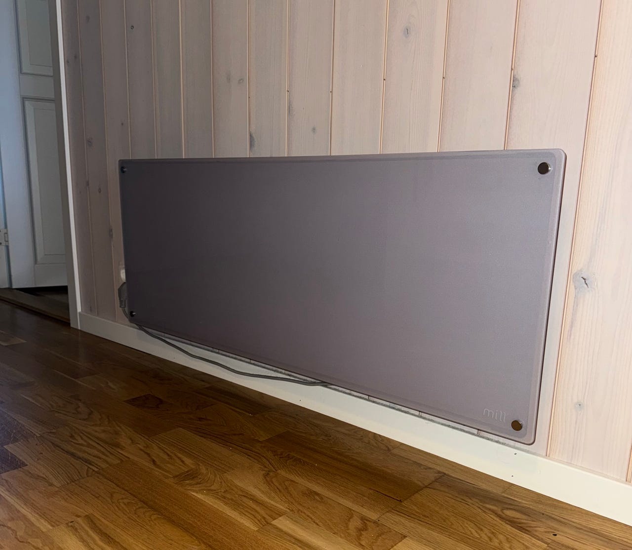 Mill Glasspanelovn 1200 watt grå | FINN-torget