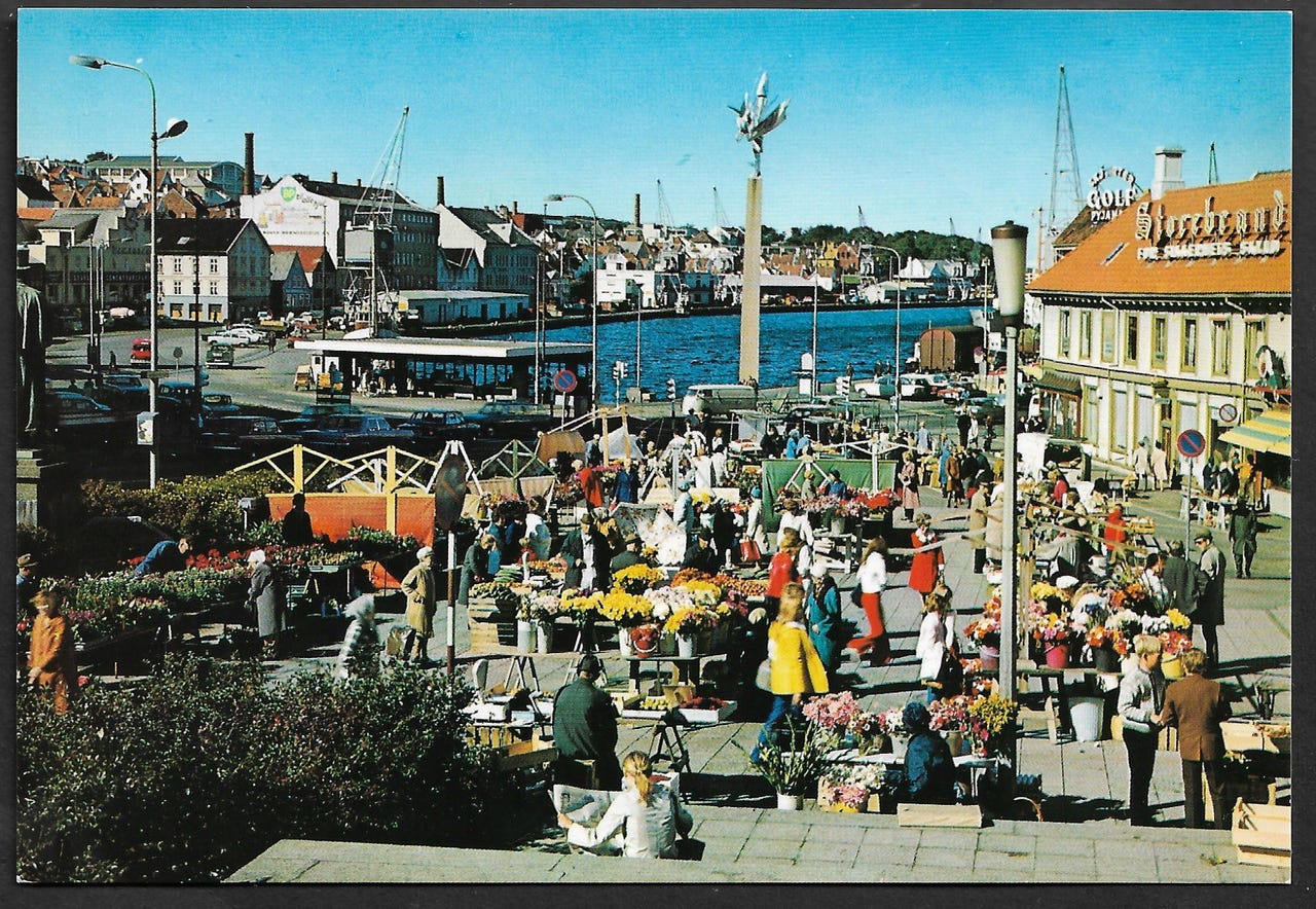 Postkort. Parti fra torget. Stavanger. Rogaland. Ubrukt (027) | FINN-torget