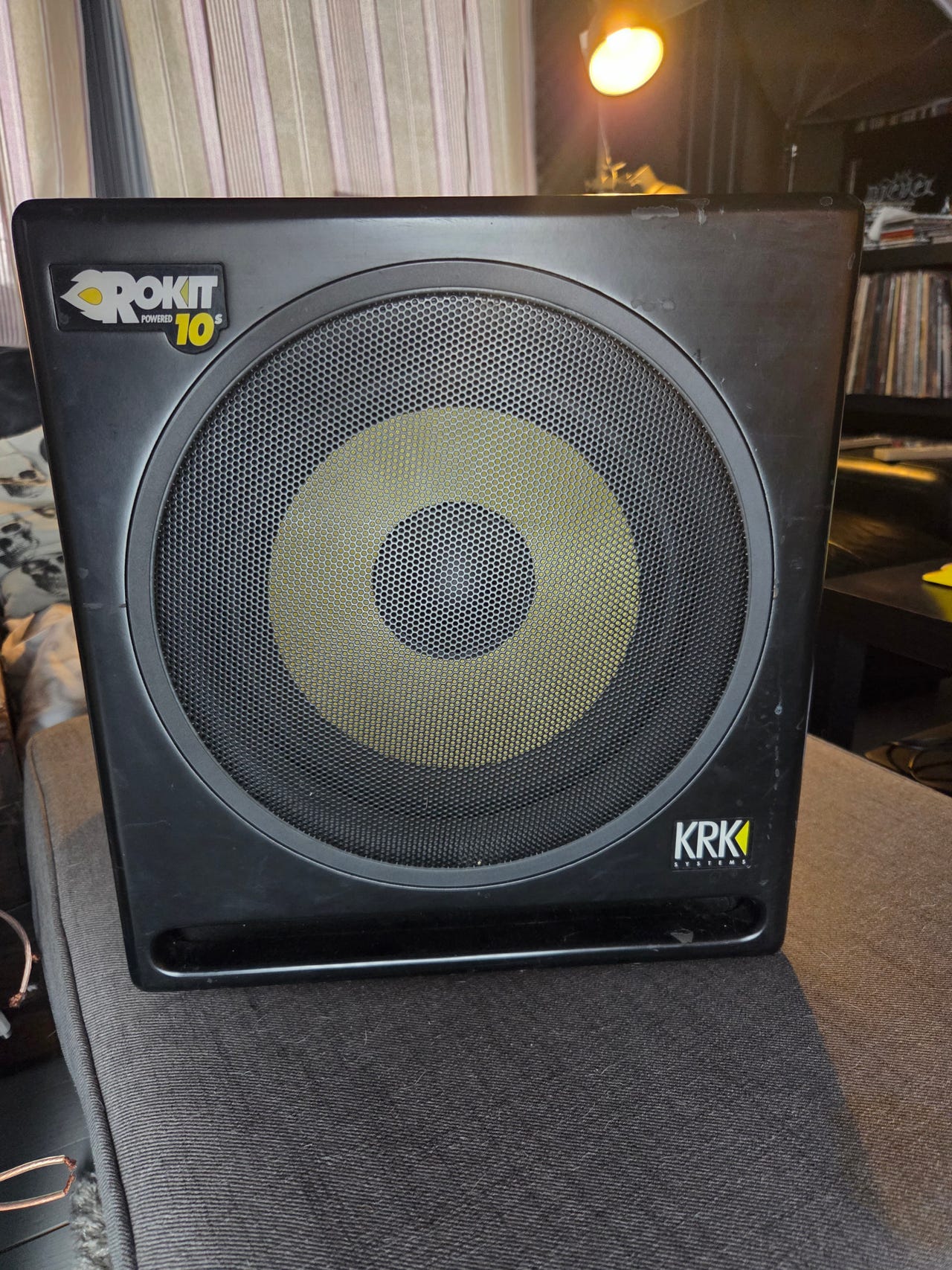 KRK Rokit 10s aktiv subwoofer selges | FINN-torget